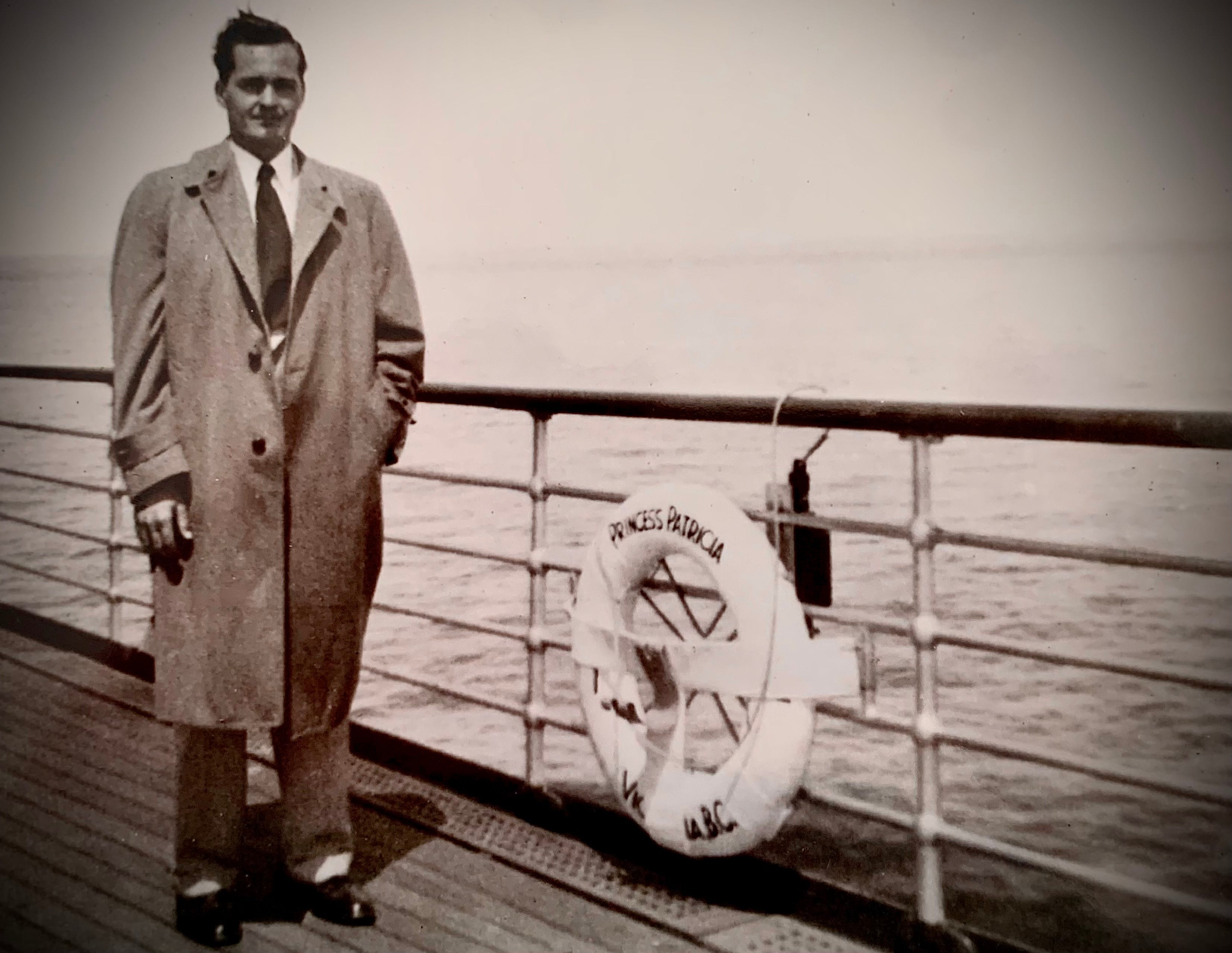 About the author… - by Daniel Knauf - Gingerland