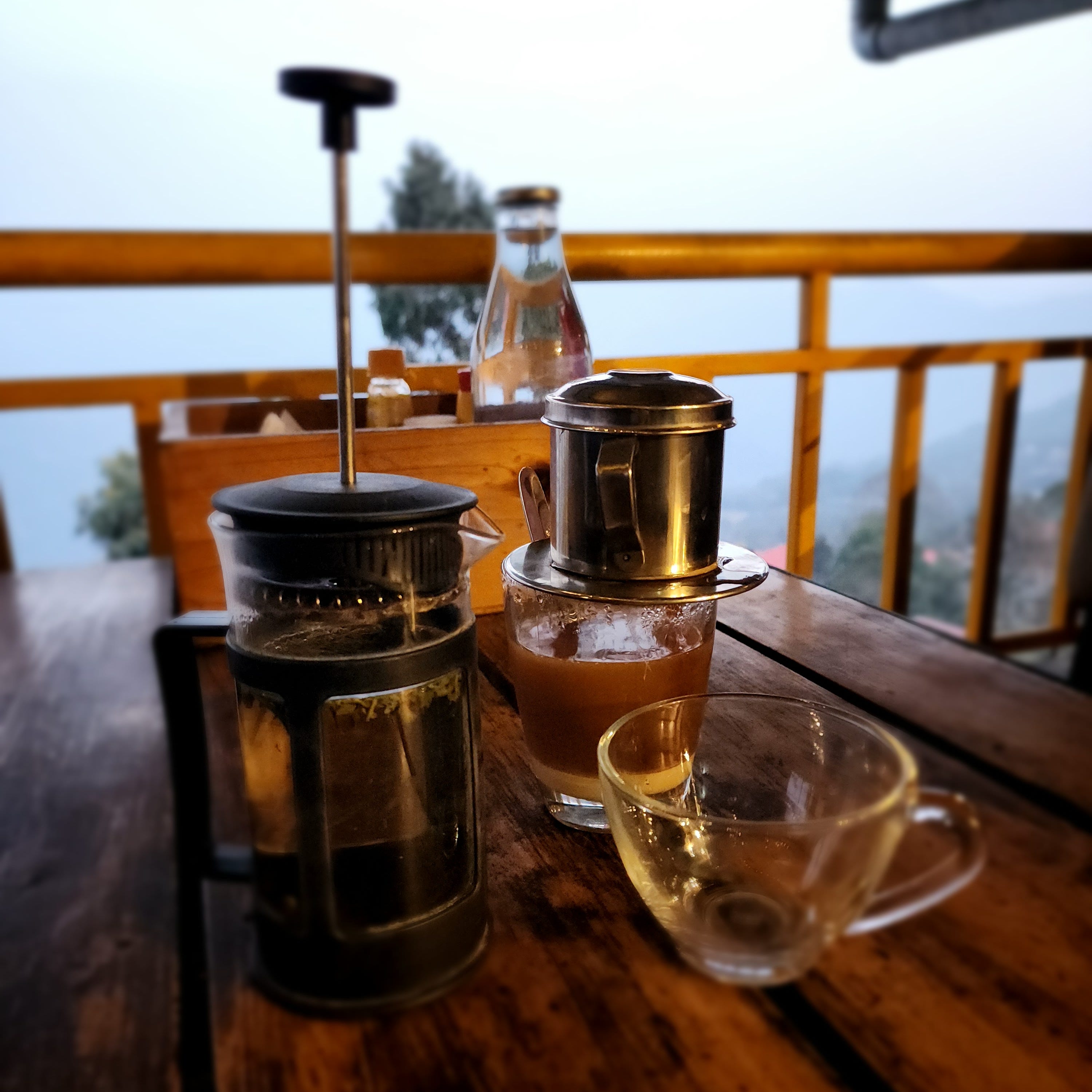 Bonding in the Cafes of Kalimpong - by Saptadeepa