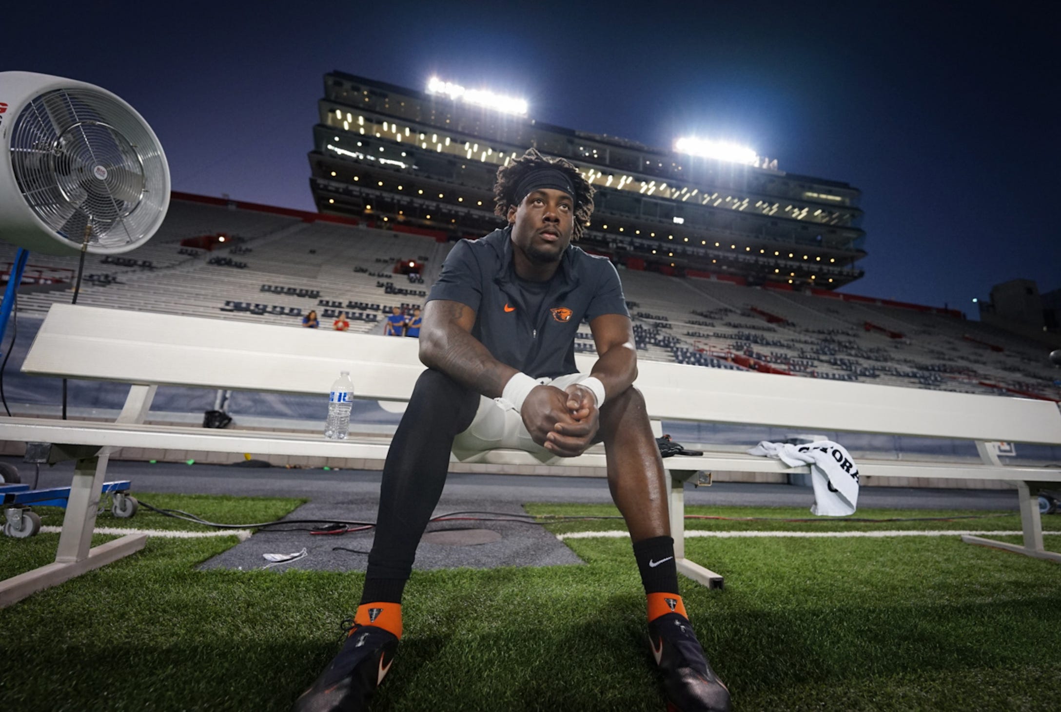 Photo Gallery: Oregon State loses to Arizona Wildcats