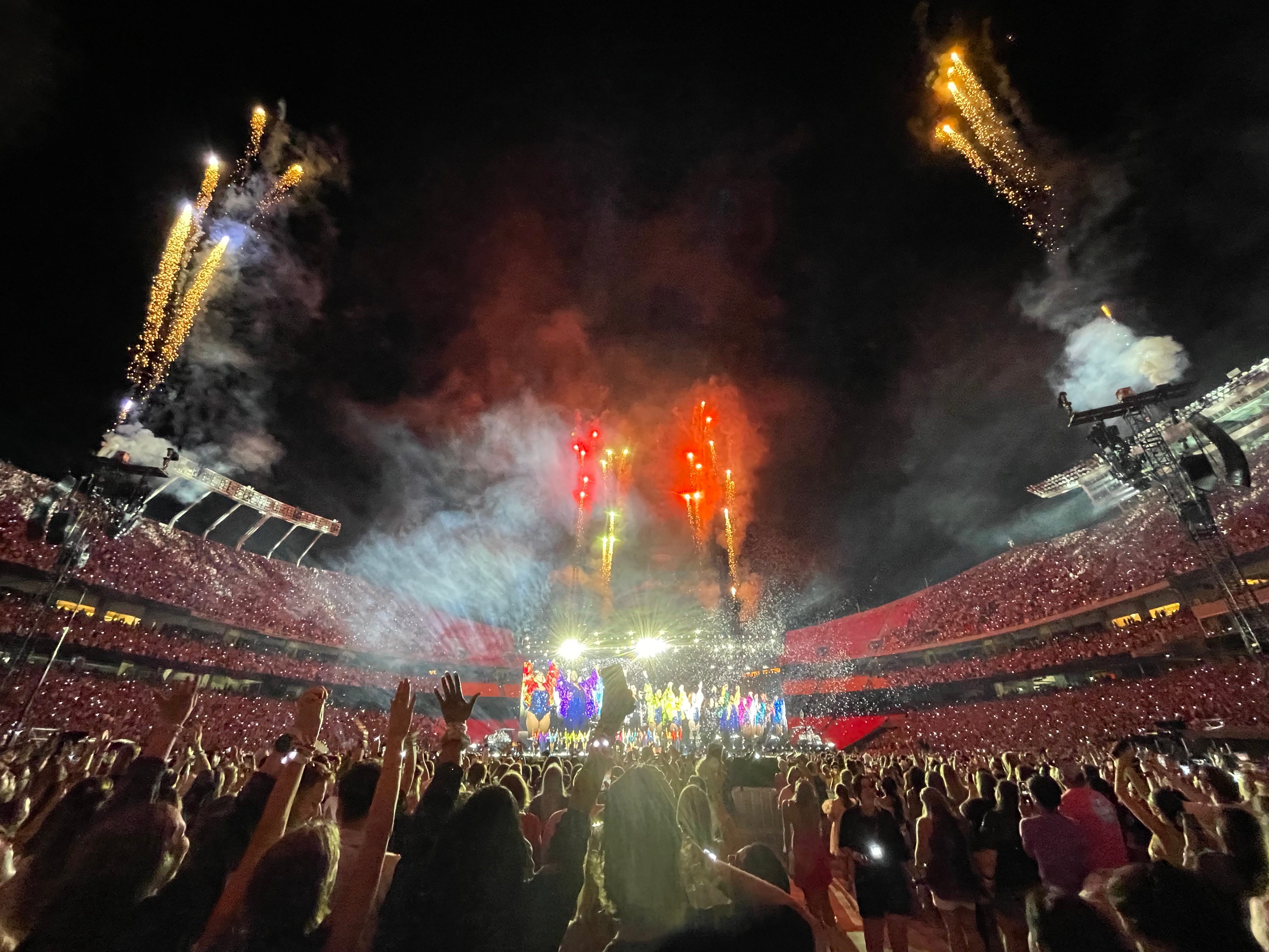 The effortless effort of the Eras Tour - by Caroline Siede