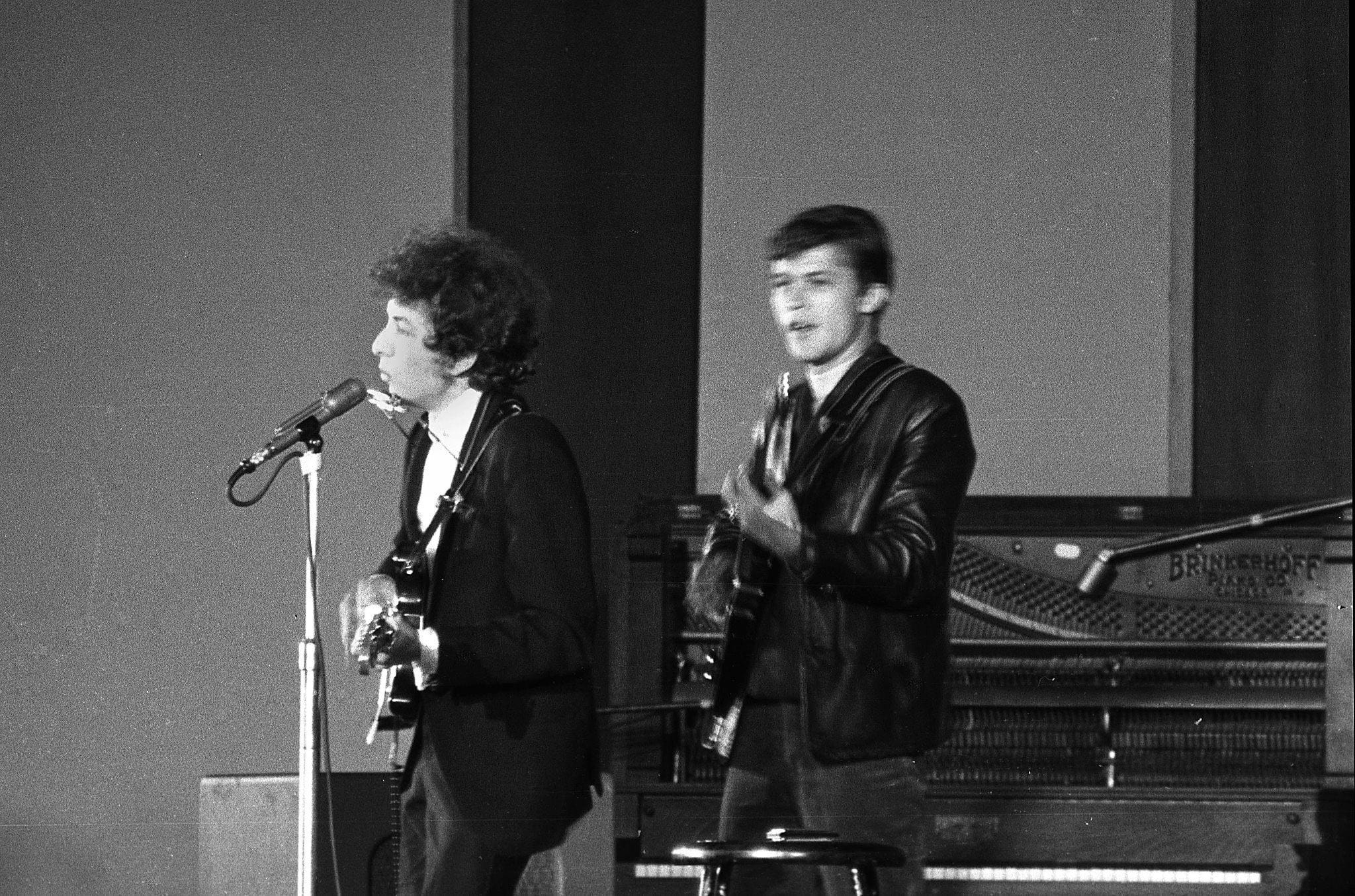 Bob Eubanks Remembers Booking Dylan at the Hollywood Bowl in 1965