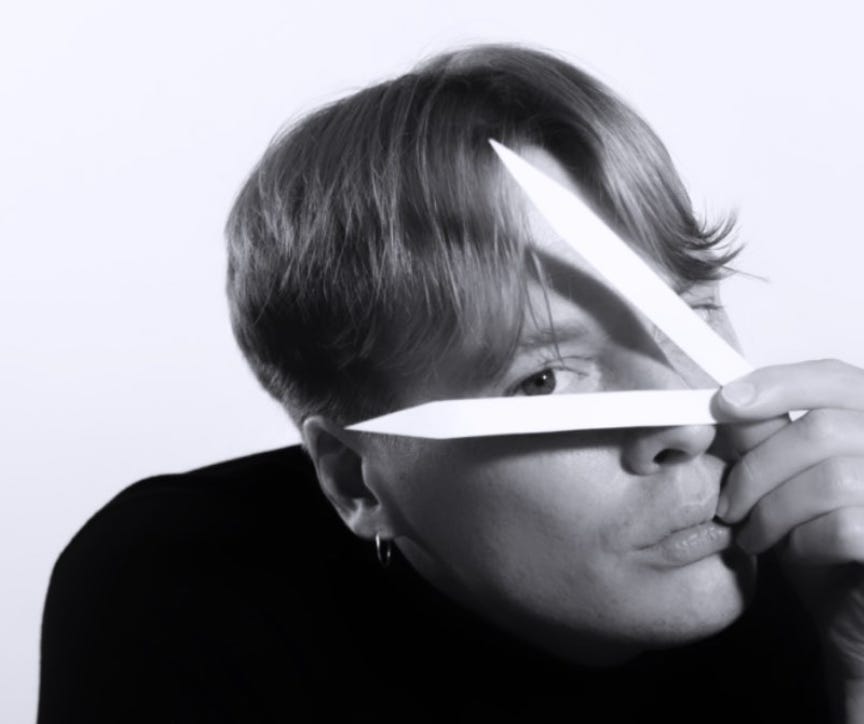 🧚 how do you find your 'signature' scent? - FROOMESWORLD