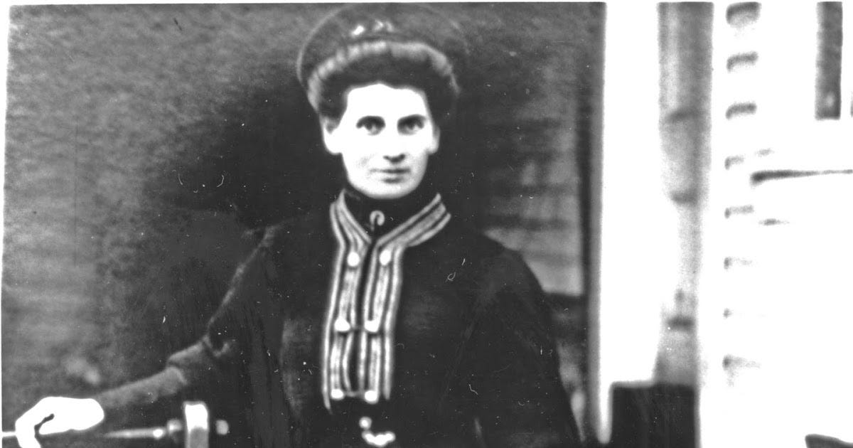 The Midnight Marathon of Minnie Paterson - by Craig Rourke