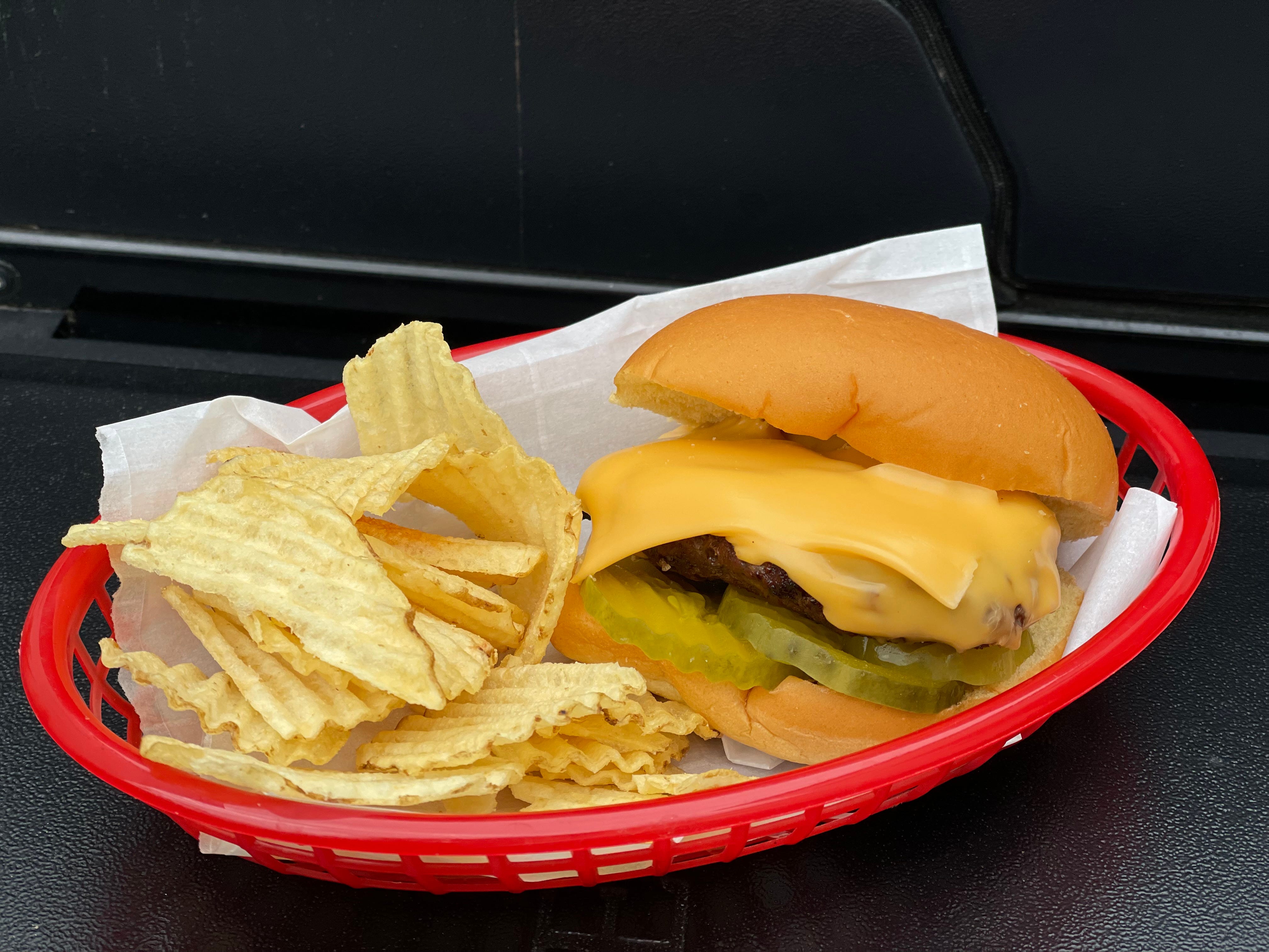 THE SECRET TO MAKING A SHAKE SHACK BURGER AT HOME