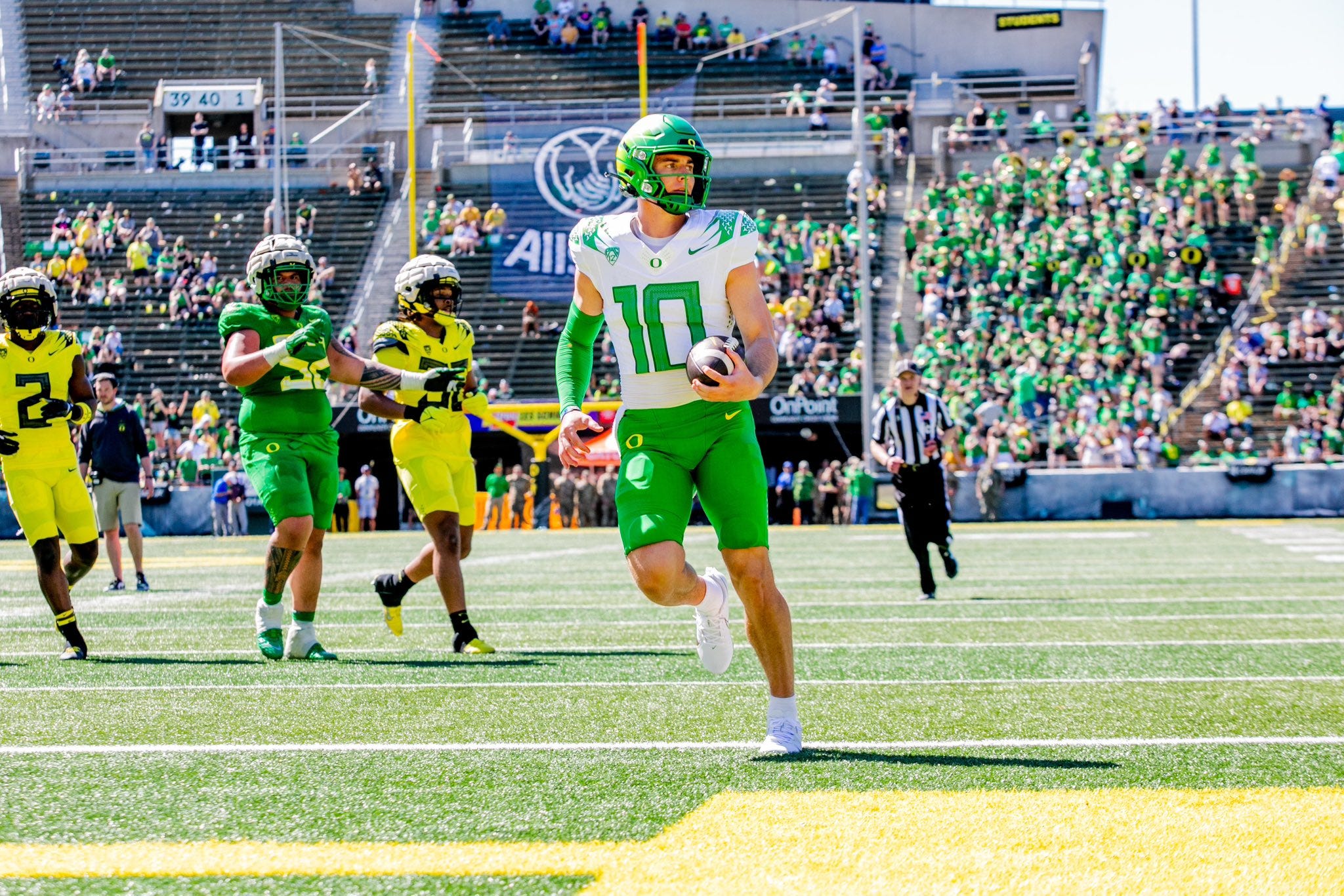 The Traffic Report: Pac-12 quarterback tiers, Blazers purgatory and the ...