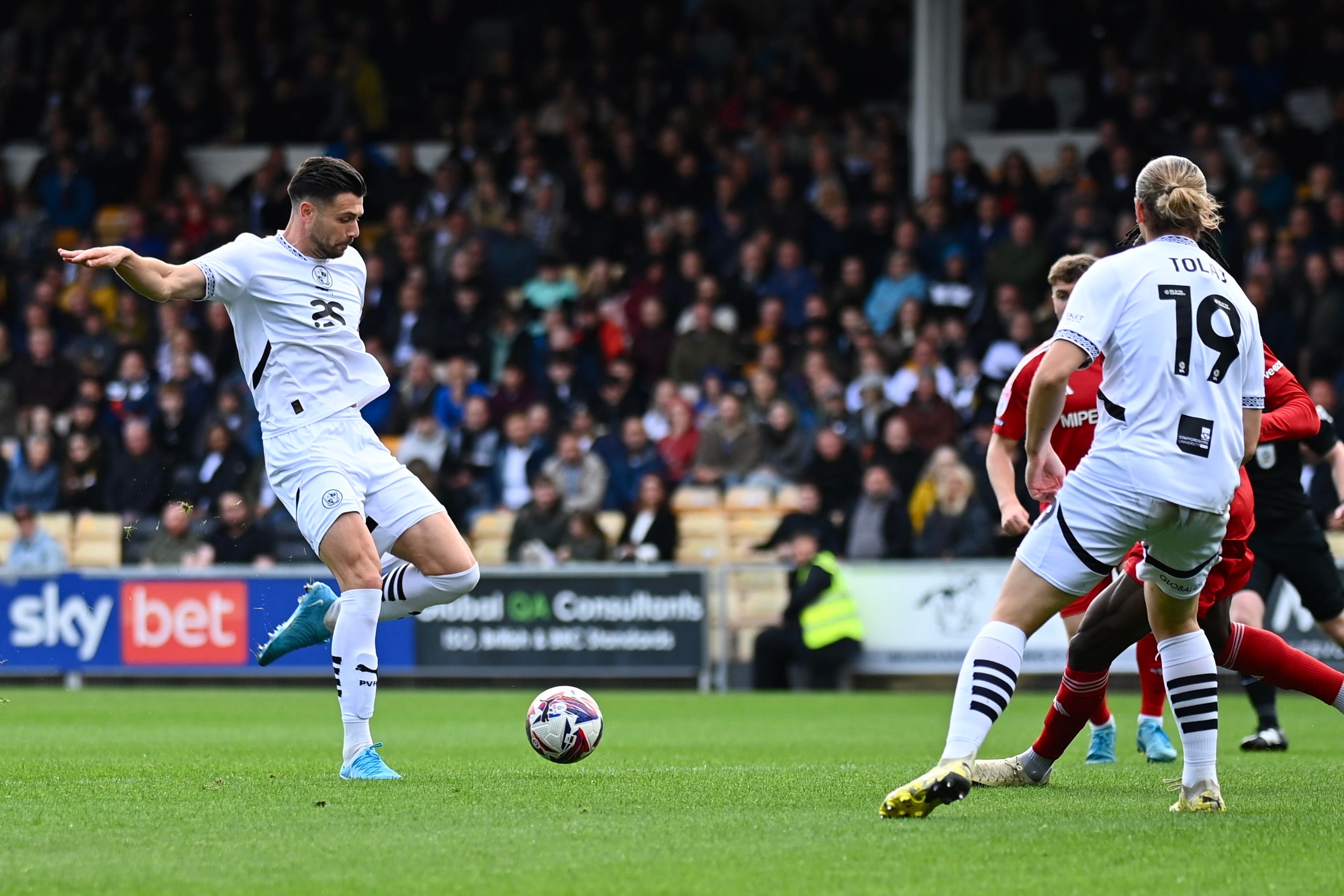 Vale on a roll - by Mike Baggaley - Valiant's Substack