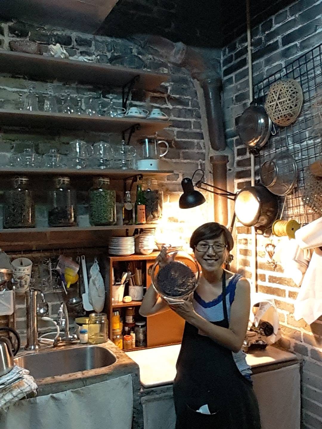 How to decorate a small tea house in hundred years old farmhouse