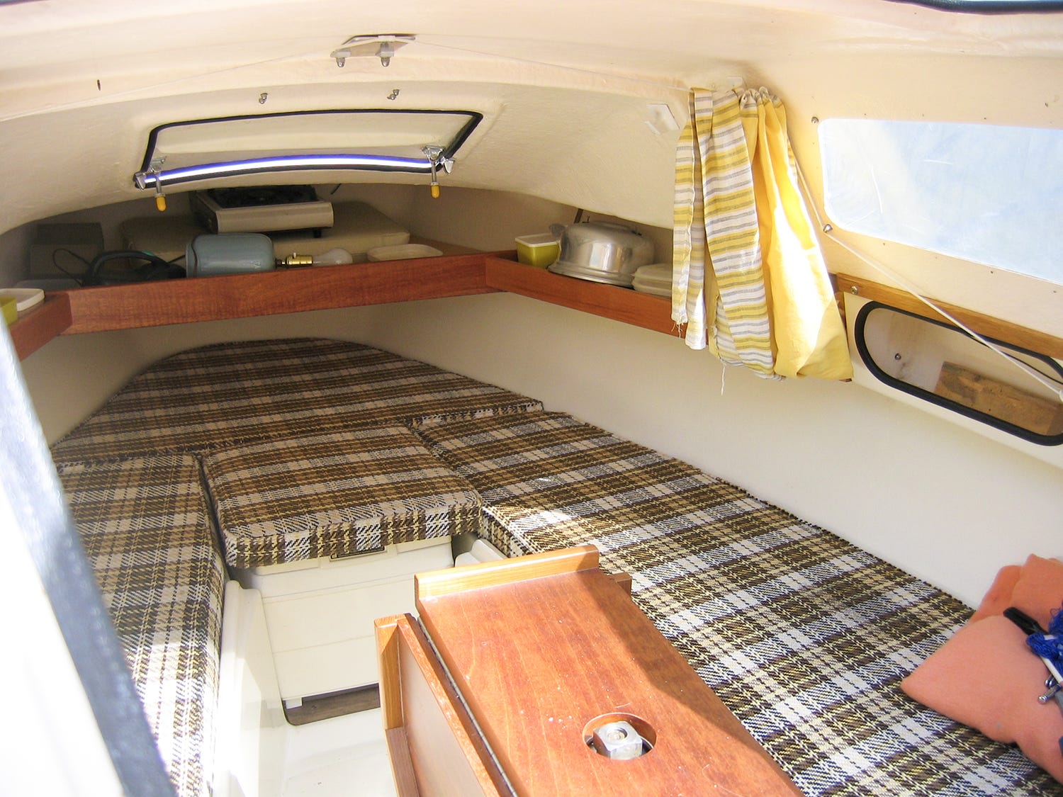 NorseBoat vs Sandpiper 565 - Small Craft Advisor