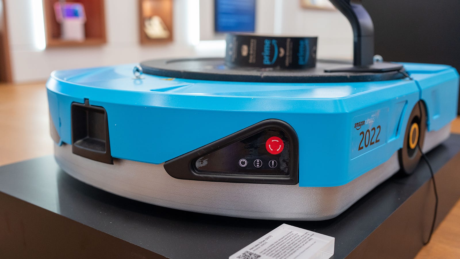 A Brief Primer on Amazon Robots - by Benjamin Y. Fong