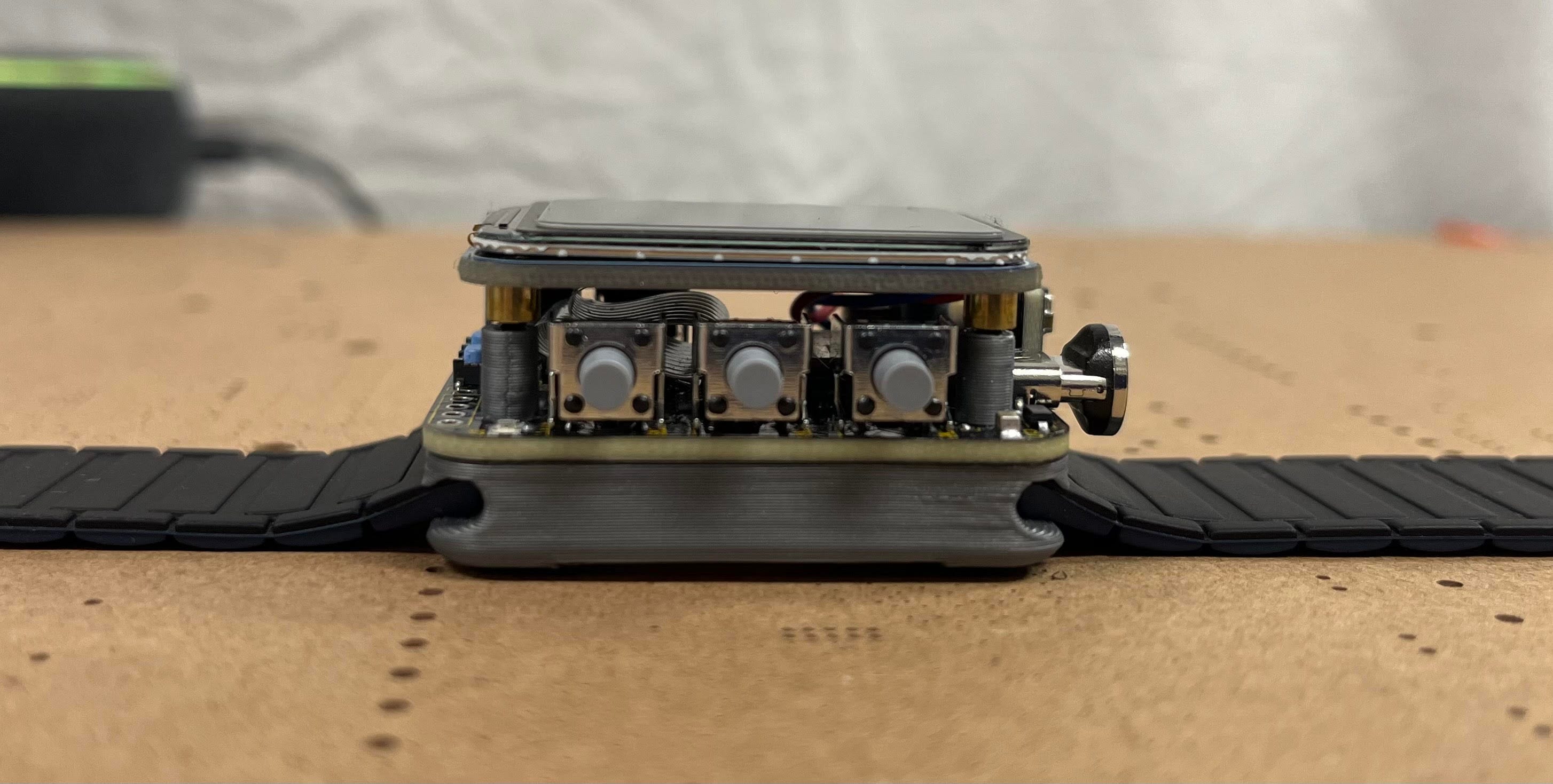 ESP32-Based Wireless Smartwatch | LiDAR Distance Sensor and WiFi Scanning | Gateway : 3 Steps ...