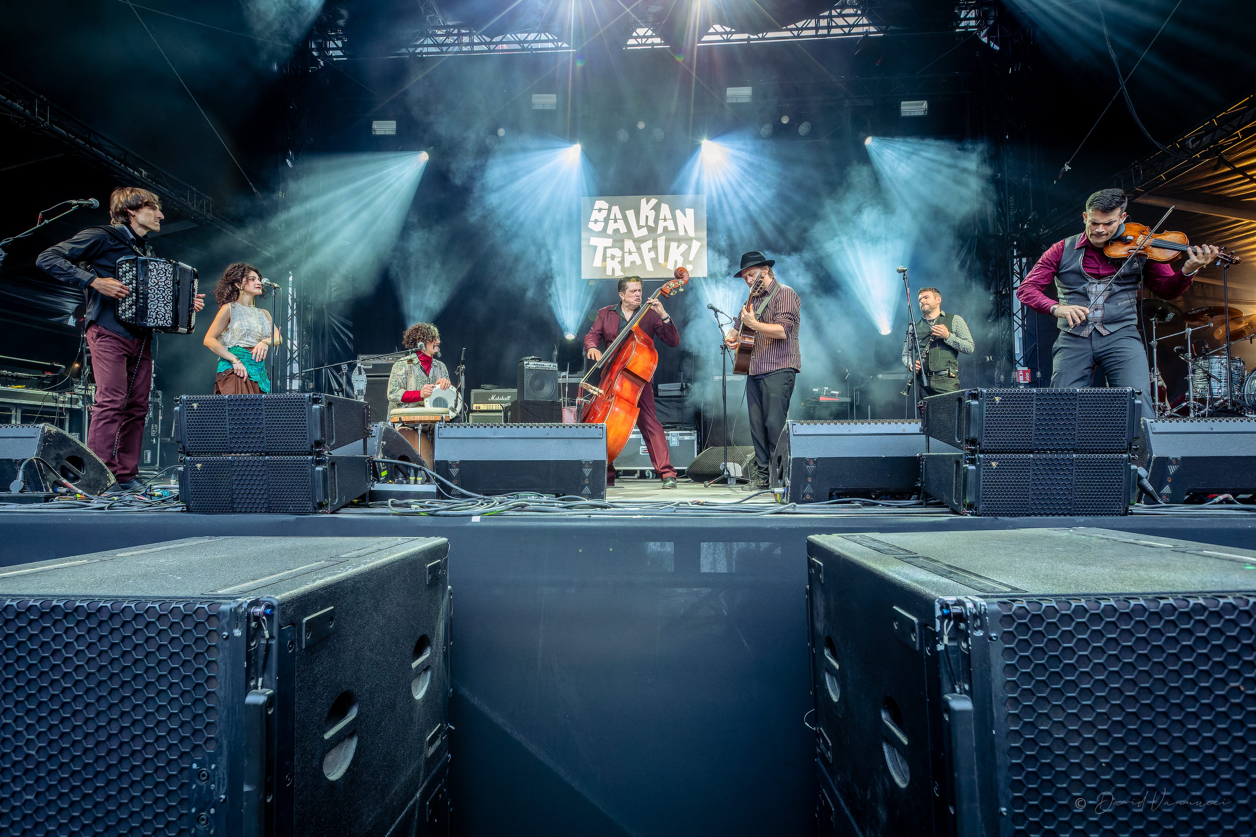 BarBalkans - S4E19. Living the Balkans '7' notes at a time