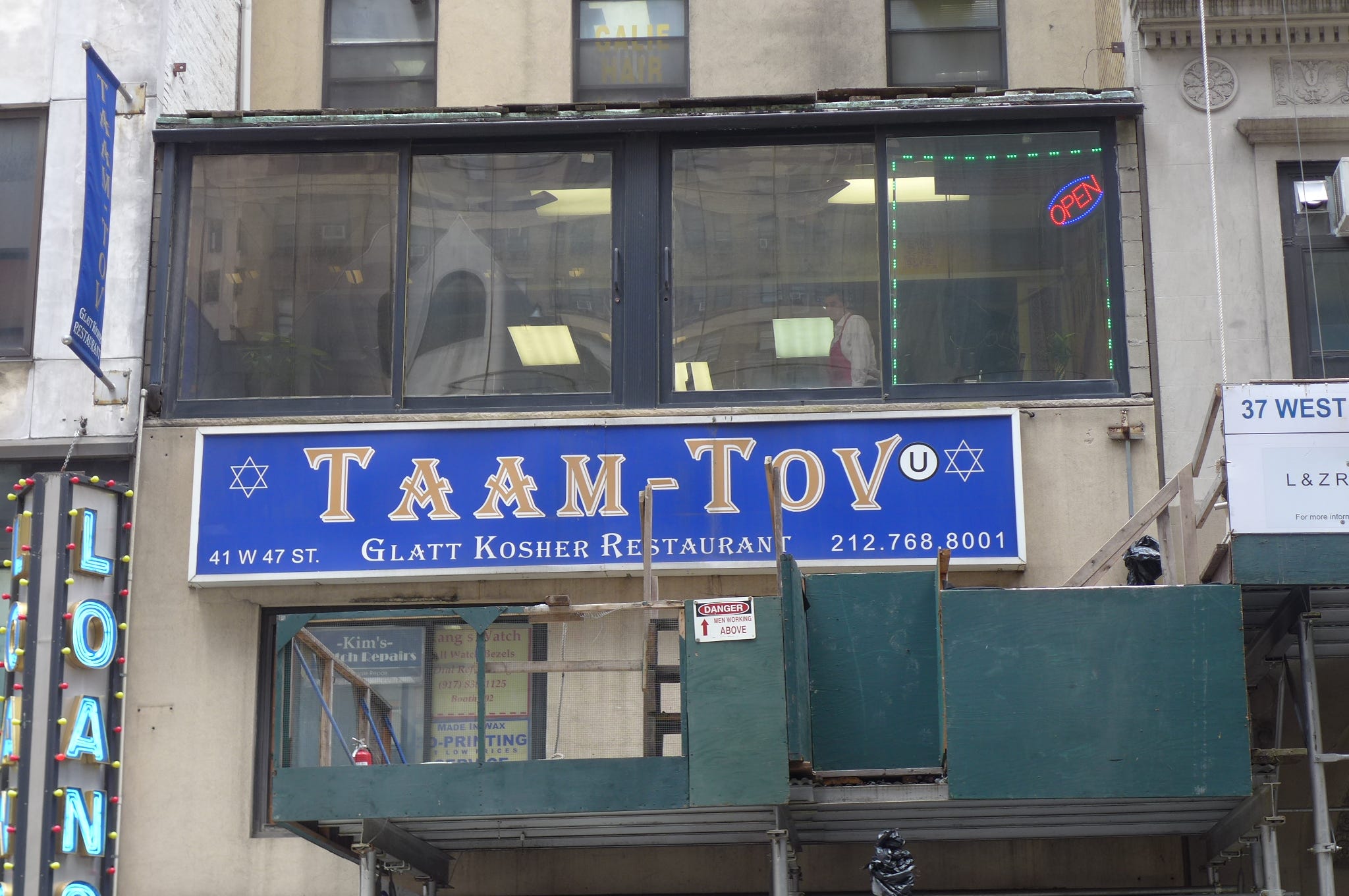 The Longtime Bargain Restaurants That Remain