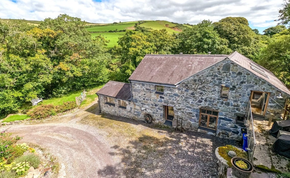 🏡 47 UK Smallholdings For Sale Under £500K (January 18th 2025)