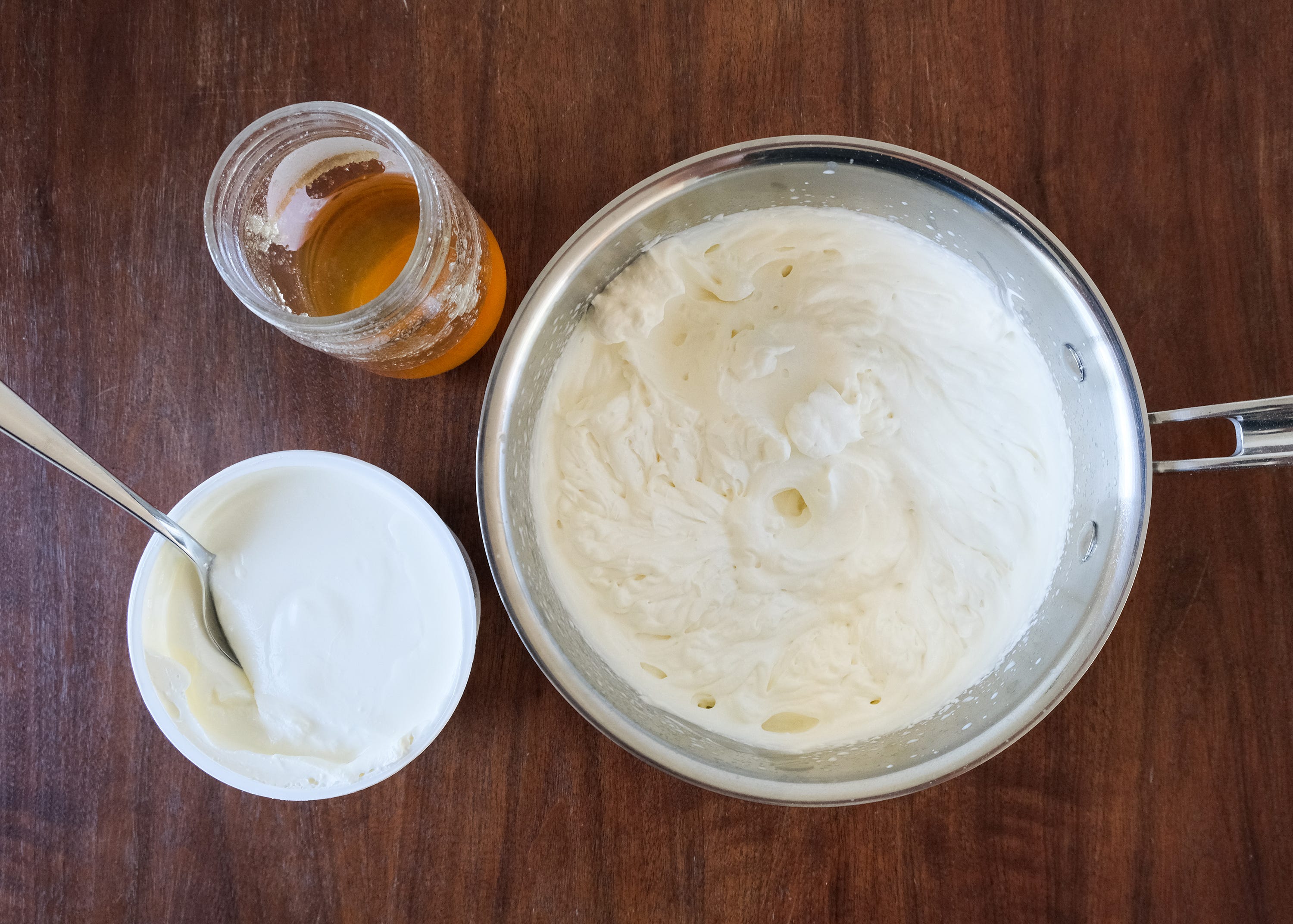 Medovyk – delicious Ukrainian honey cake recipe