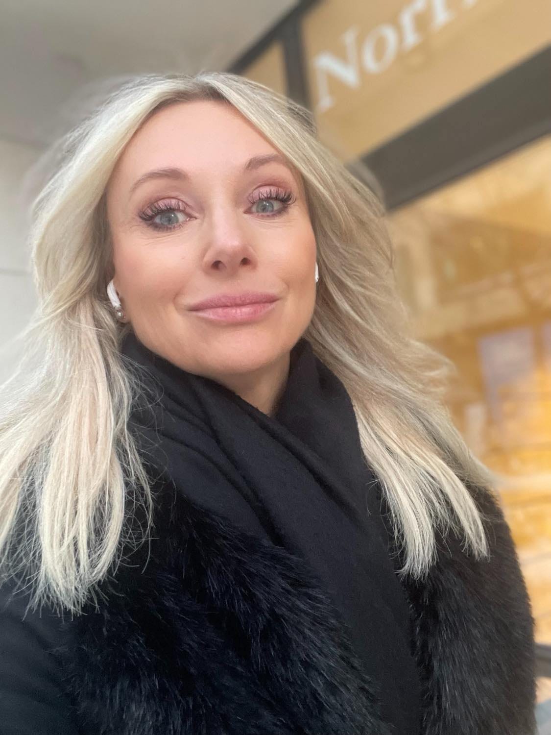 Tusen tack - Från maktens korridorer - Jessica Stegrud