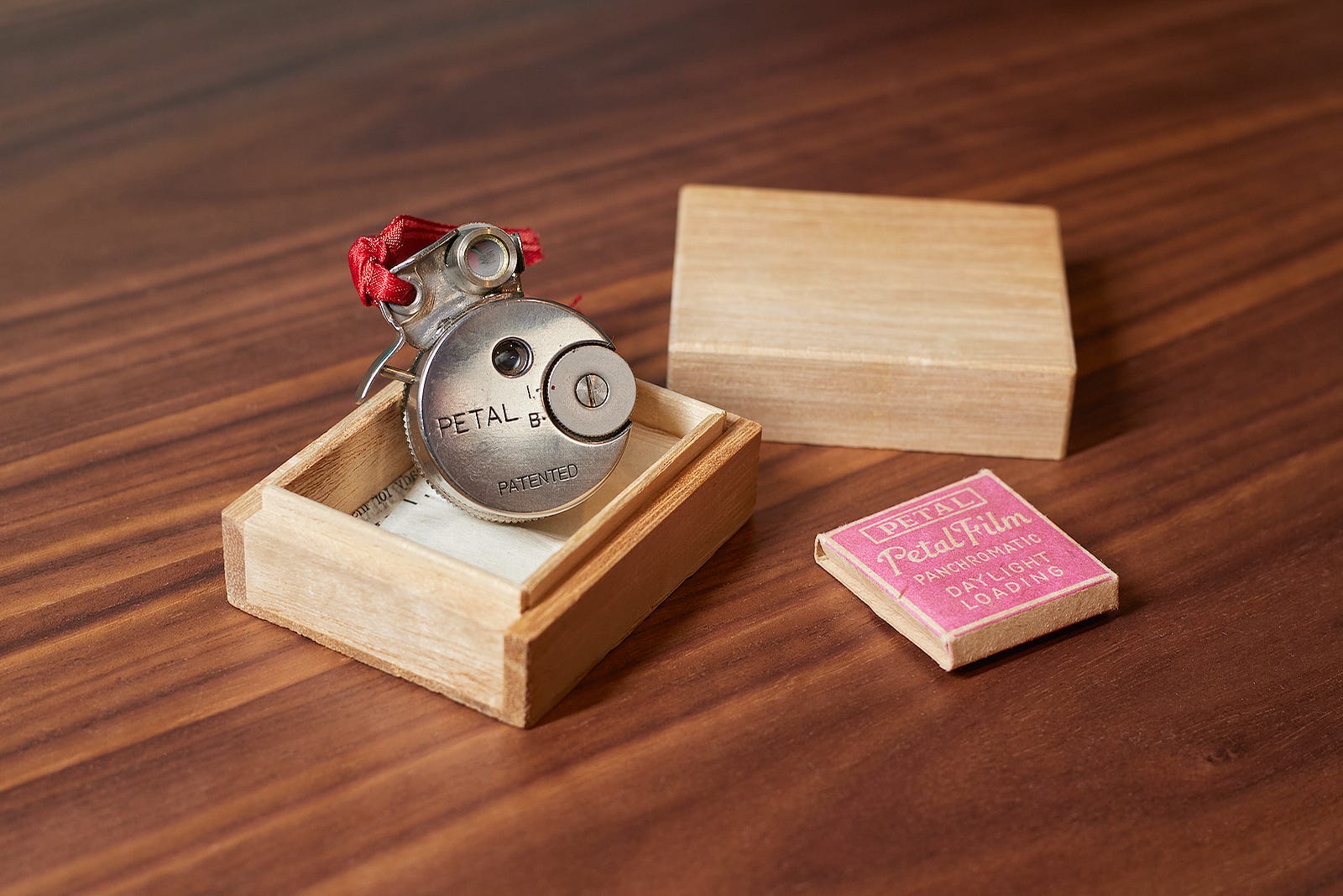 Random objects: the Petal camera - lcamtuf’s thing