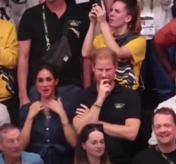 'Flash Markle' ~ The Claw and The Vein - Harry Markle Blog