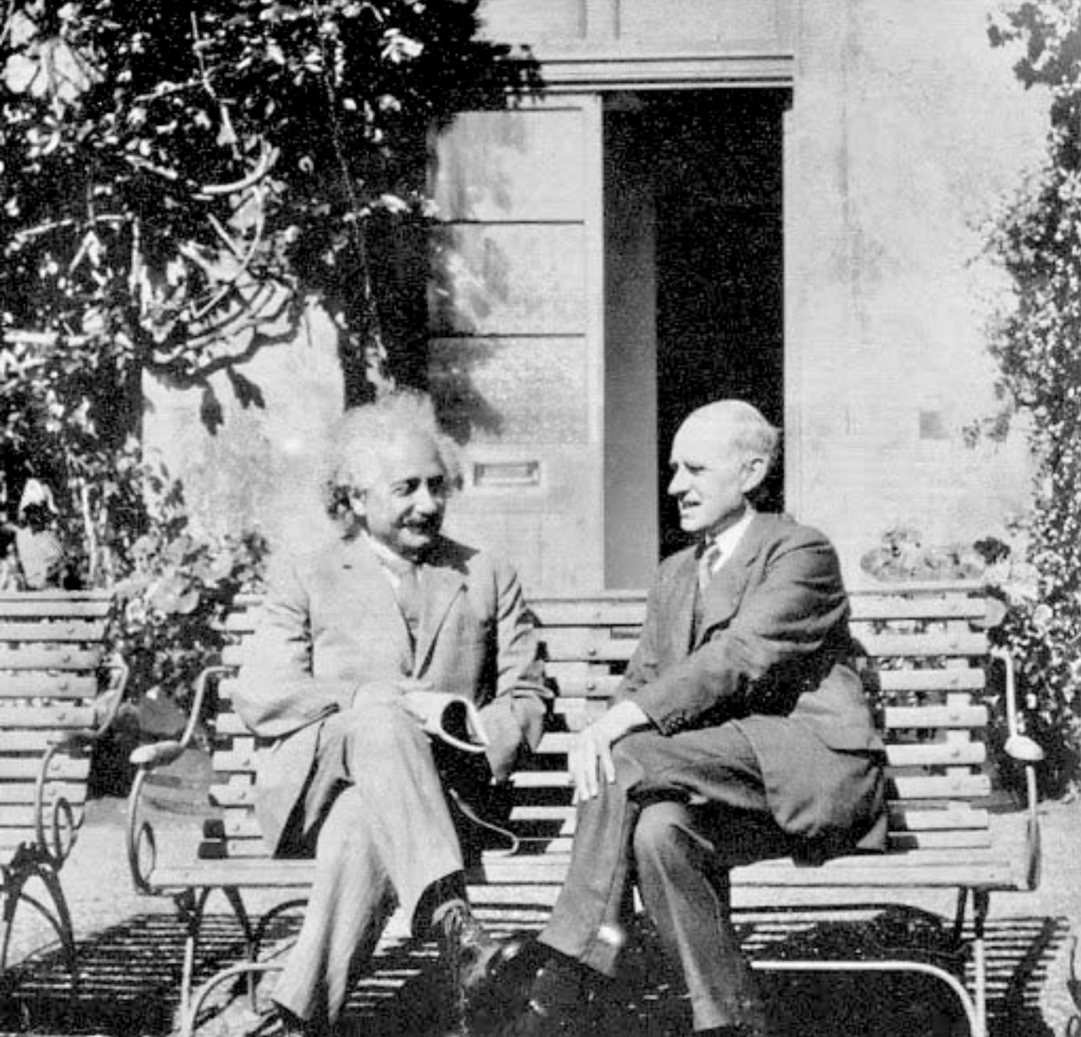 Sir Arthur Eddington's Grand Expedition (1919)