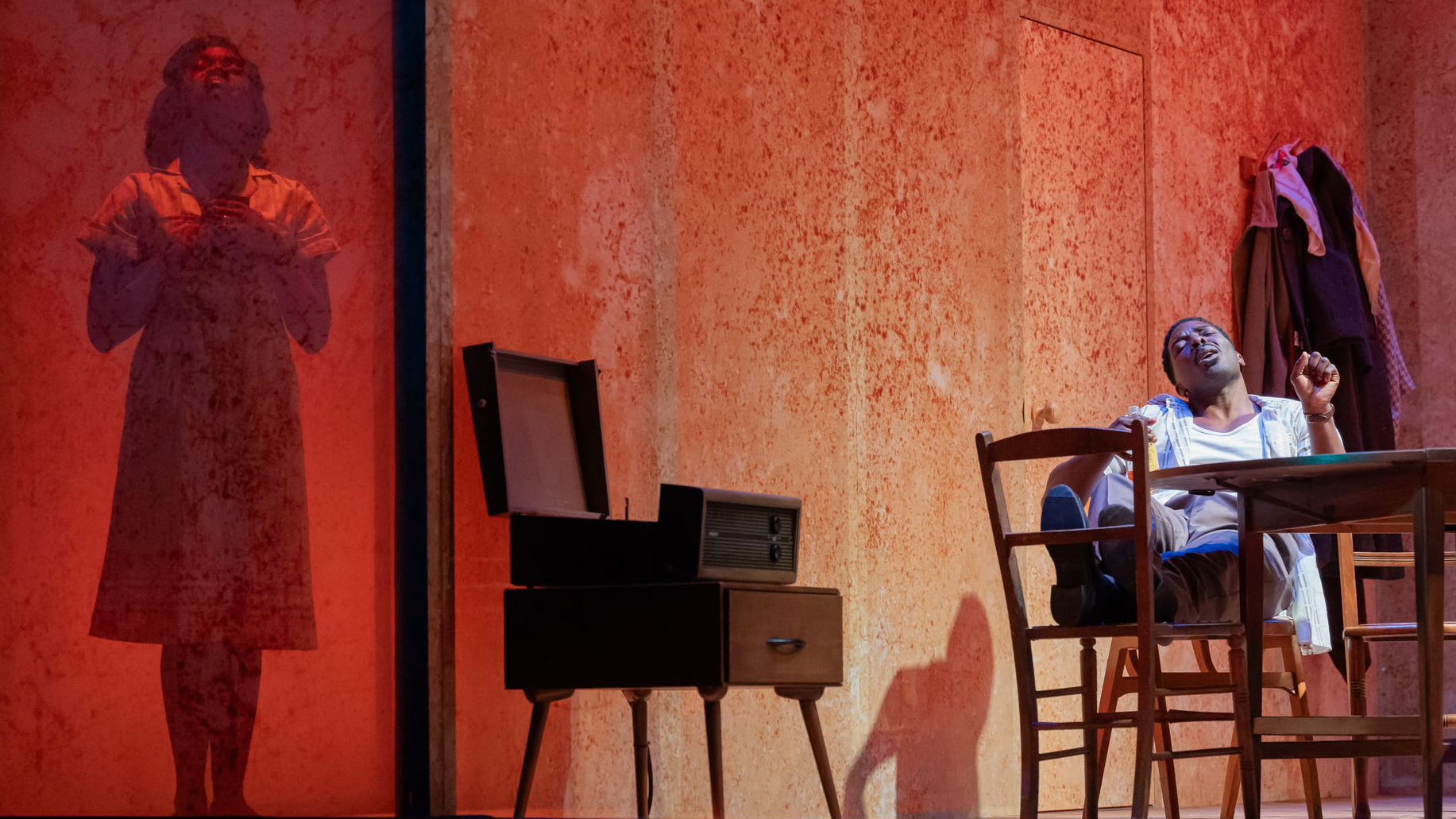 Theatre Review: 'A Raisin In The Sun' at Leeds Playhouse