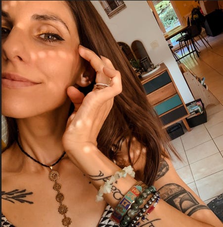 Claudia Amendola Alzraa | Substack