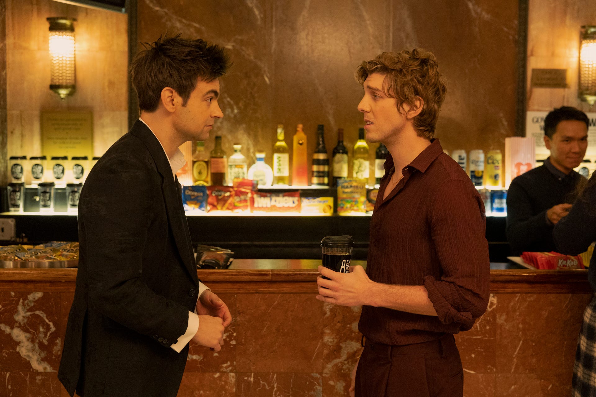 Review: The Other Two, "Cary & Brooke Go to an Aids Play" | Season 3 ...