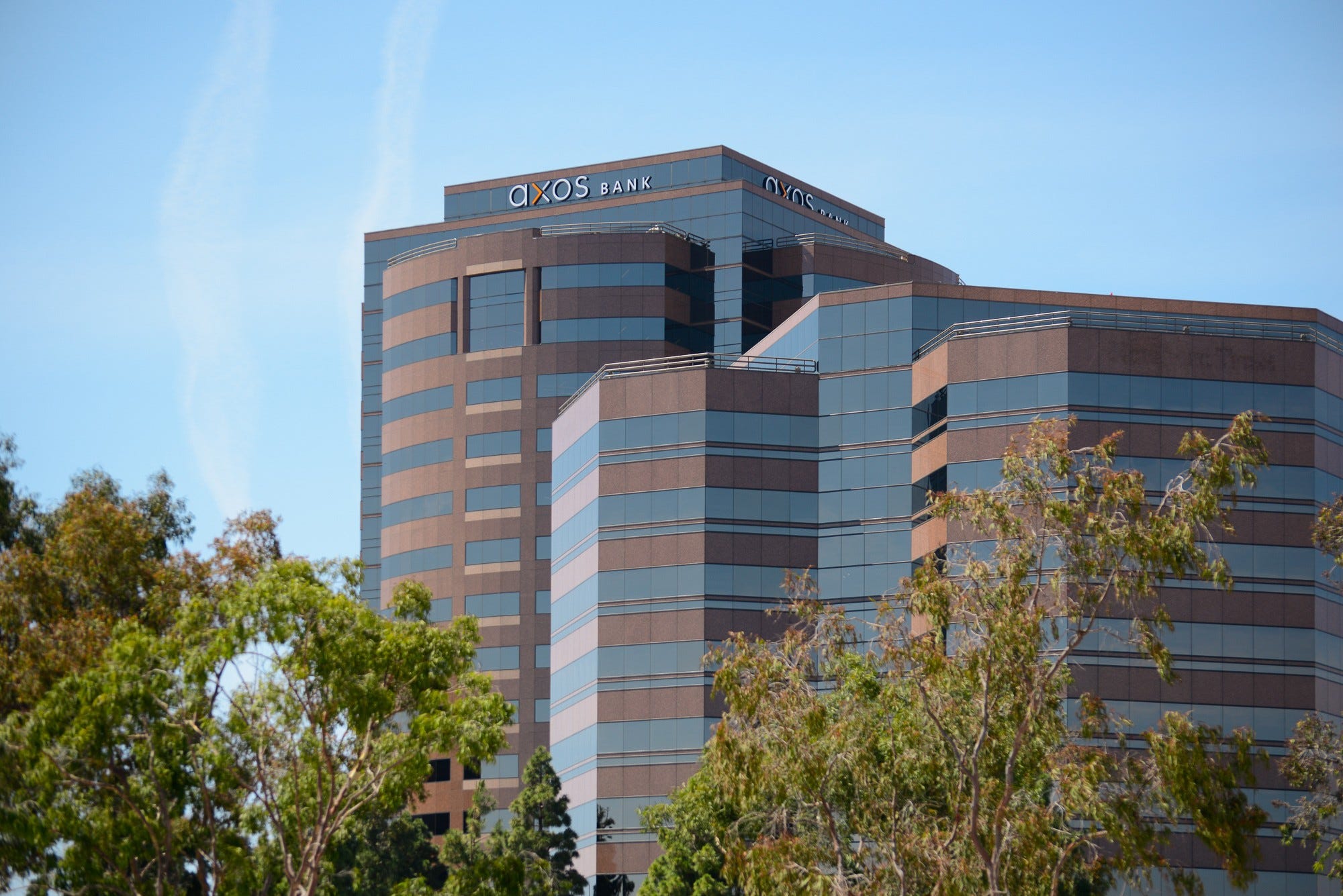 Axos Bank Founder Explains Silicon Valley Bank's Unraveling