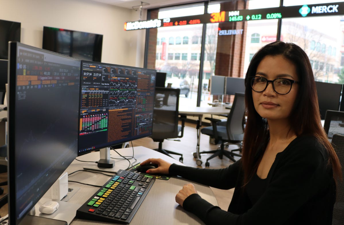 Bloomberg’s 50-billion parameter large language model - BloombergGPT