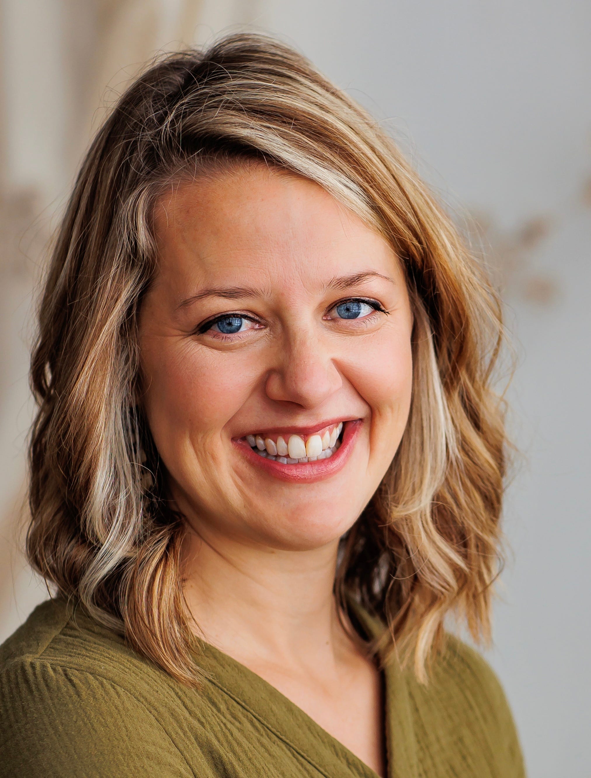 Annie Straka | Substack