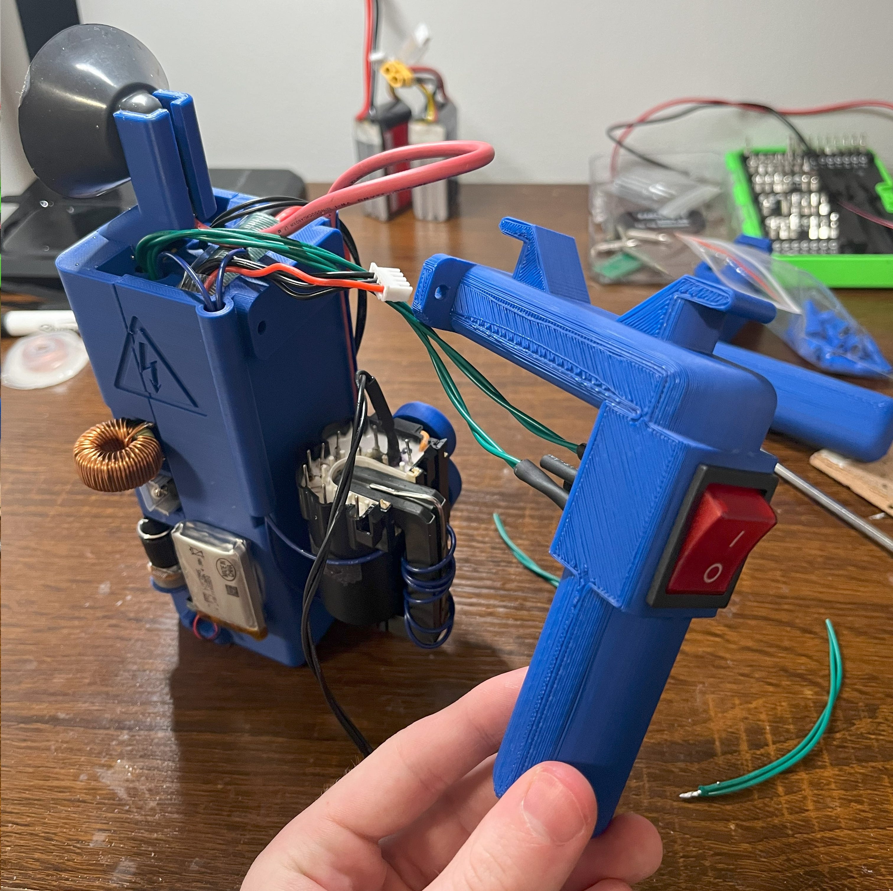 Build a Powerful High Voltage Generator That's Also an Induction Heater ...