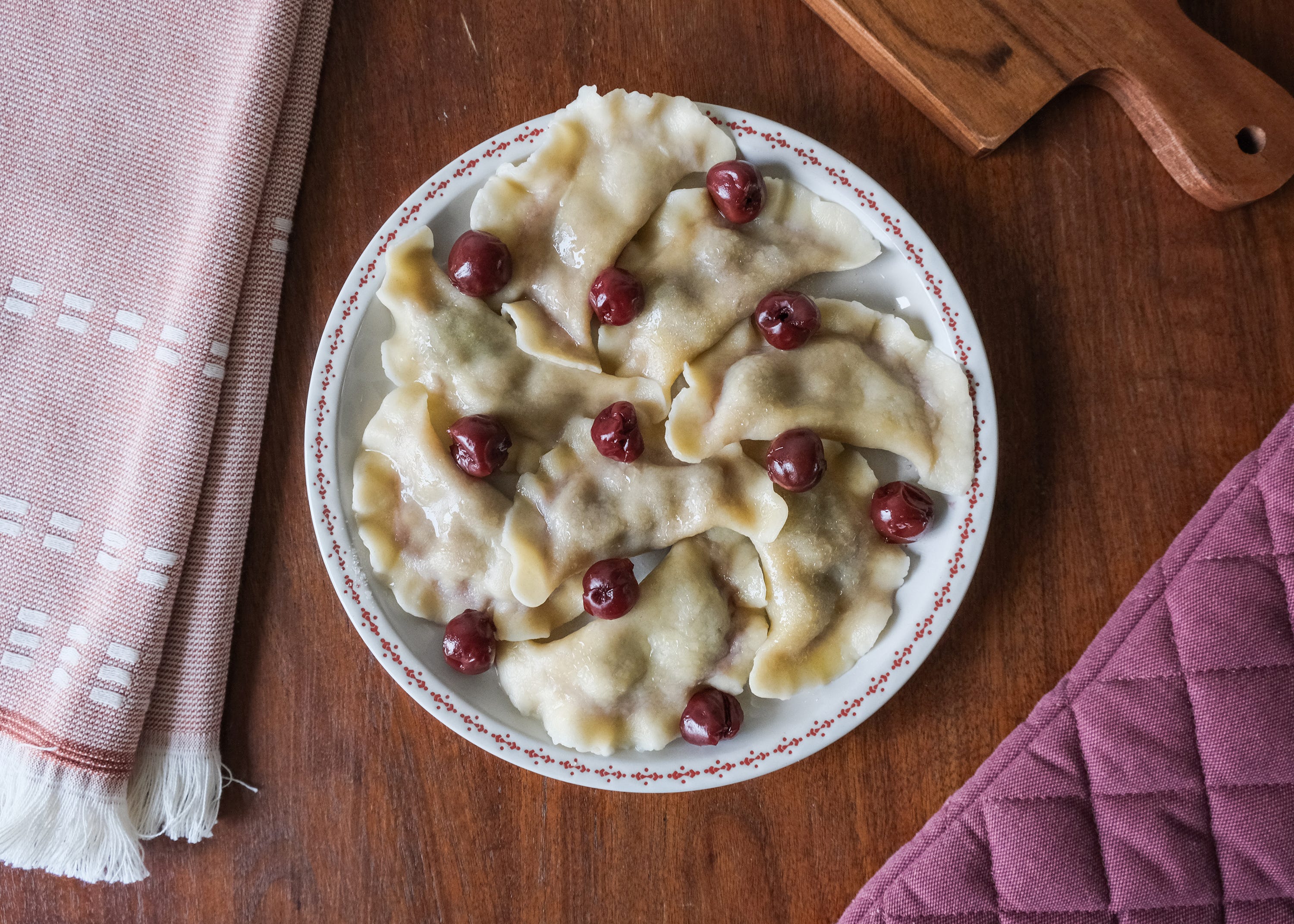 Traditional Ukrainian varenyky recipe - by Darya Zorka