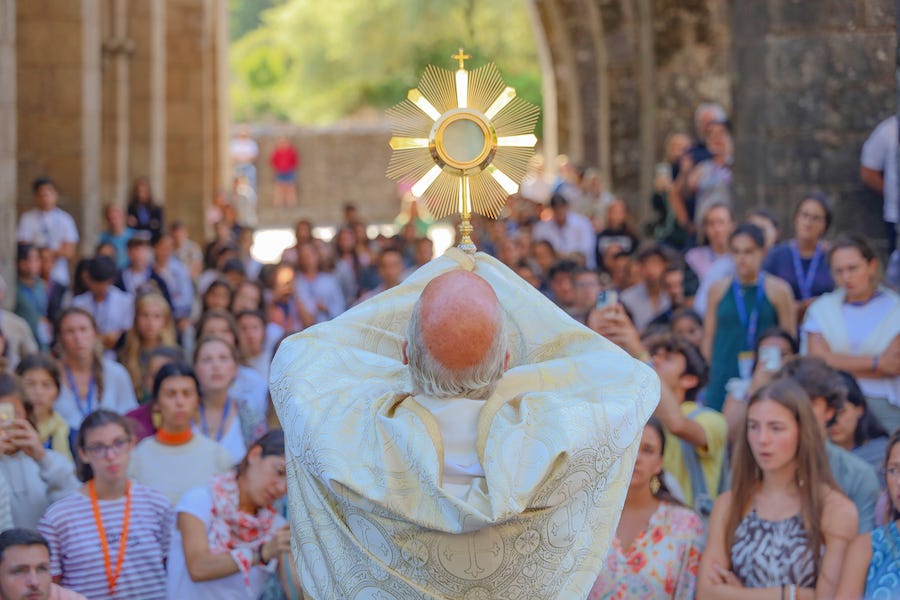 'Just talk about Christ' - Meet Hakuna, Spain's 'pringado' Catholic ...