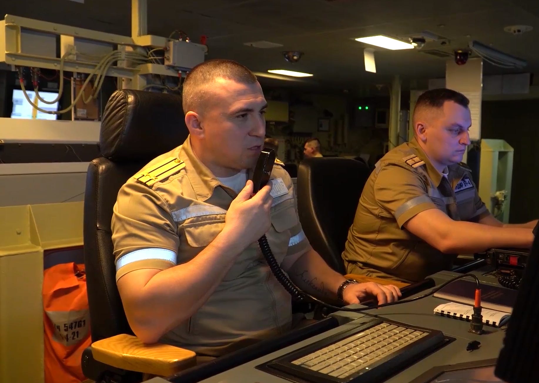 US Destroyers Shadow Russian Nuclear-Powered Submarine, 3 Other Vessels ...