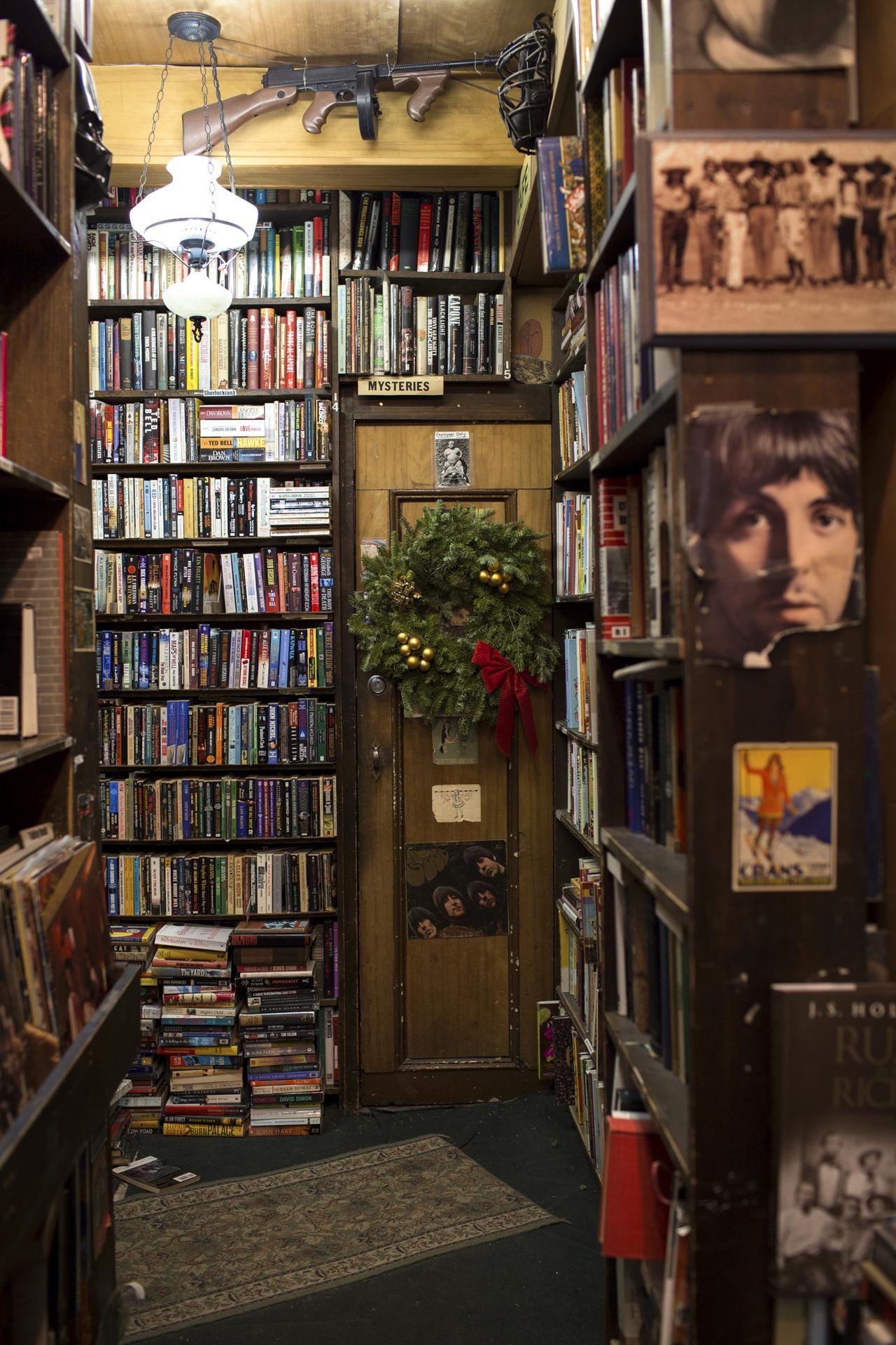 Dear Dusty Old Bookstore - by Maria Smilios - Narratively