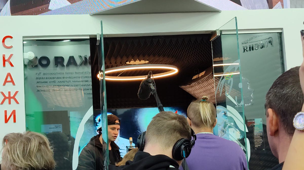 ABOUT RUSSIA WITH LOVE - Alina’s Substack