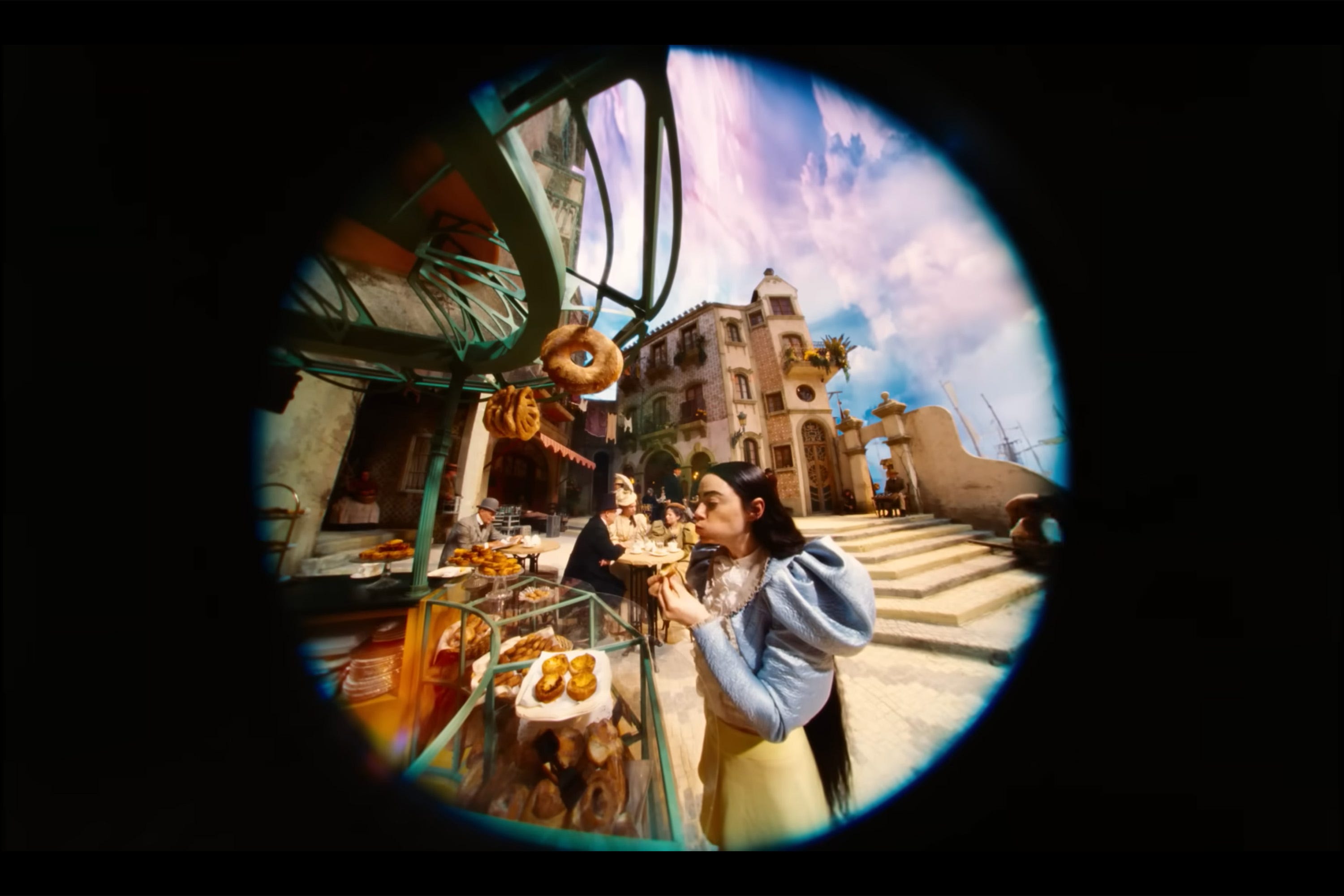 Poor Things + A Secret Portuguese Custard Tart Recipe