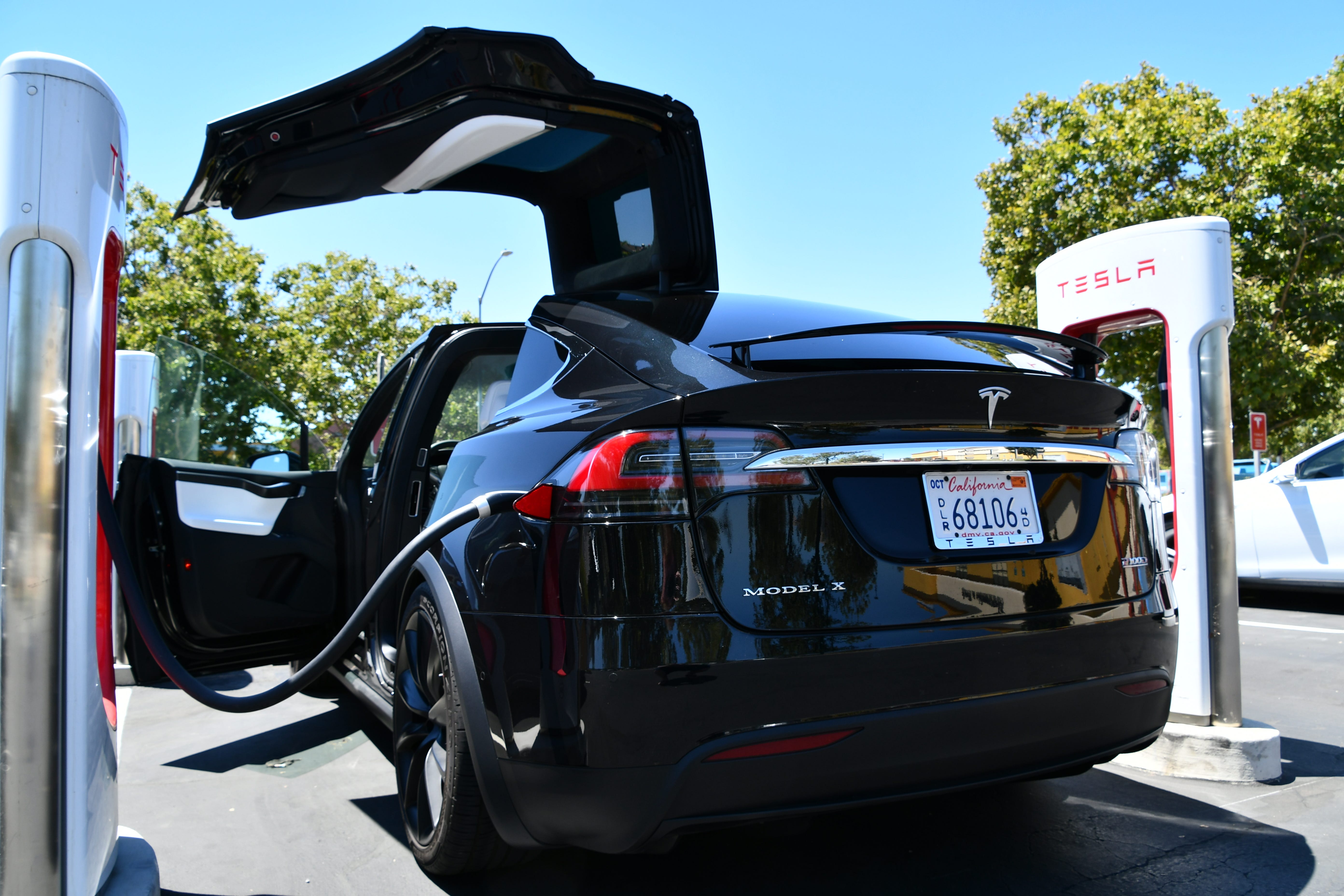 GM, Ford Adopt Tesla Supercharger: EV Charging Game-Changer