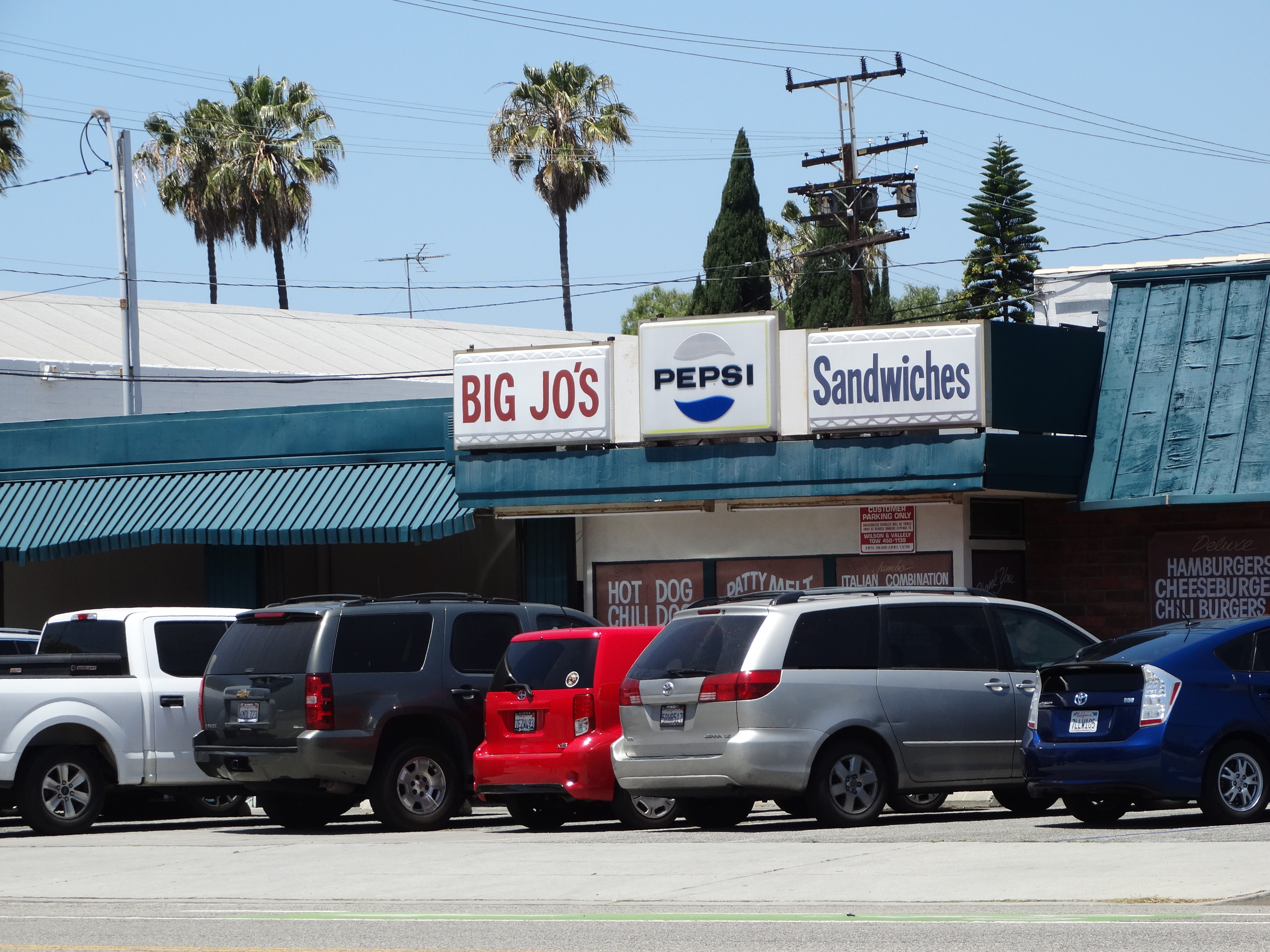 Pepsi's new retro logo and the evolution of an icon as seen on the ...