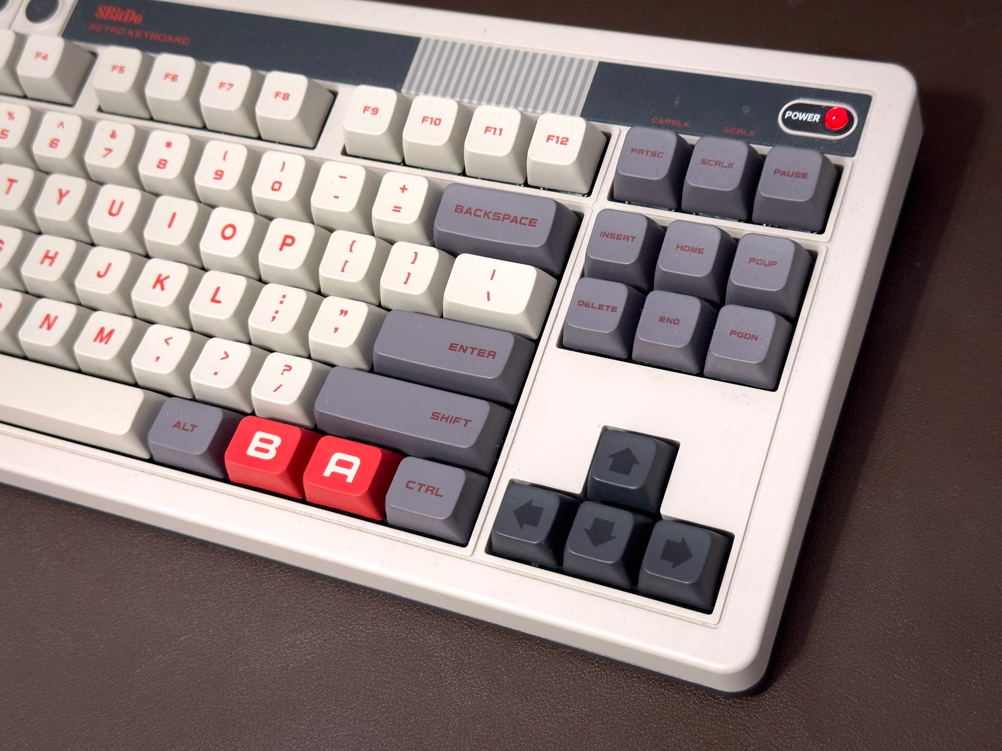 Oh no, I can't stop using this retro NES keyboard
