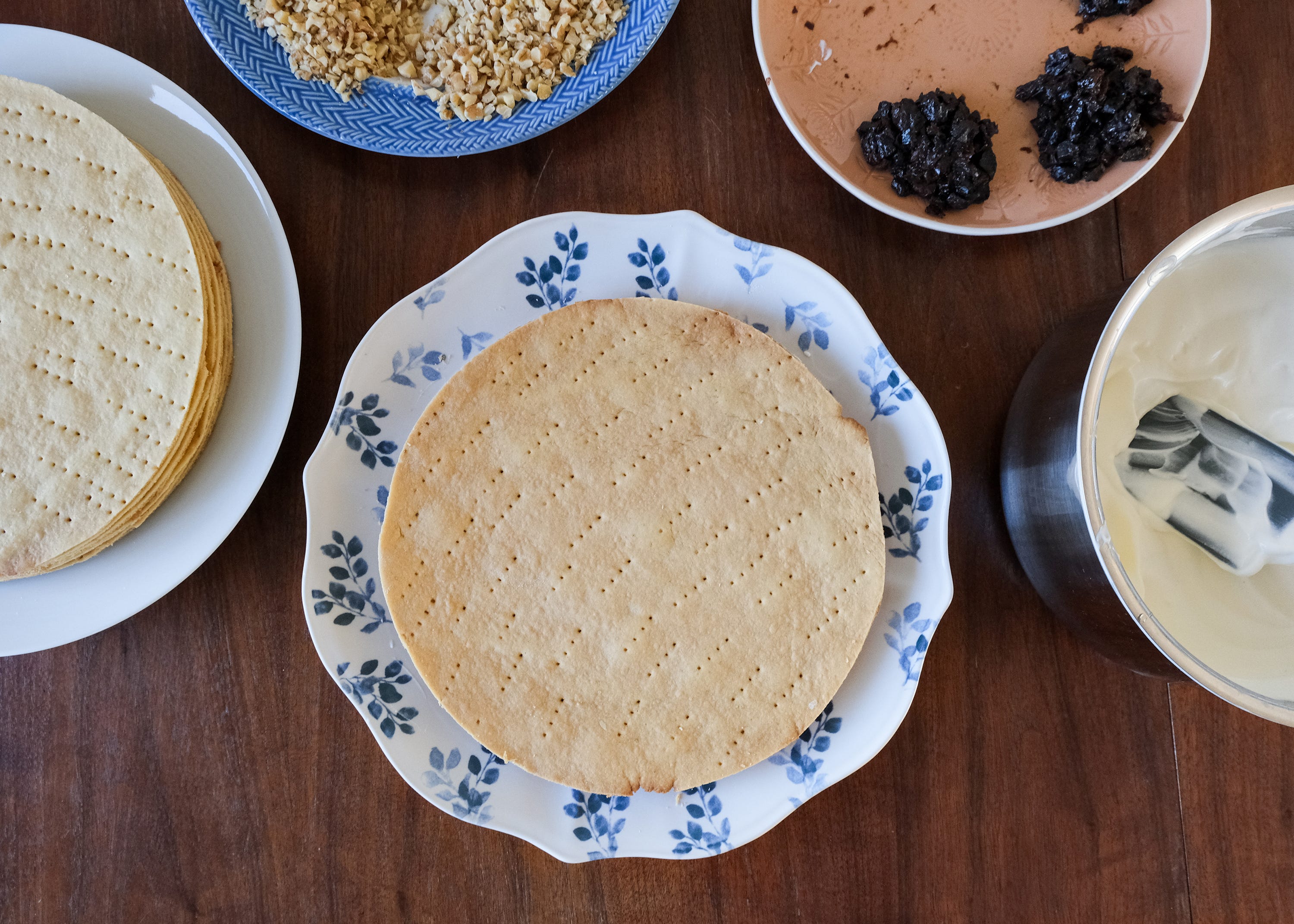 Medovyk – delicious Ukrainian honey cake recipe