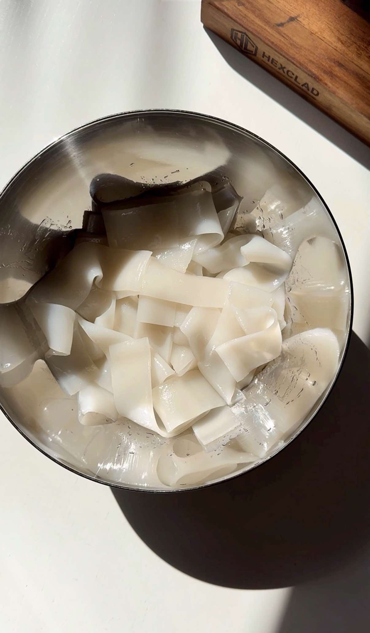 HOMEMADE FRESH WIDE RICE NOODLES - by Cindy Chanunchida