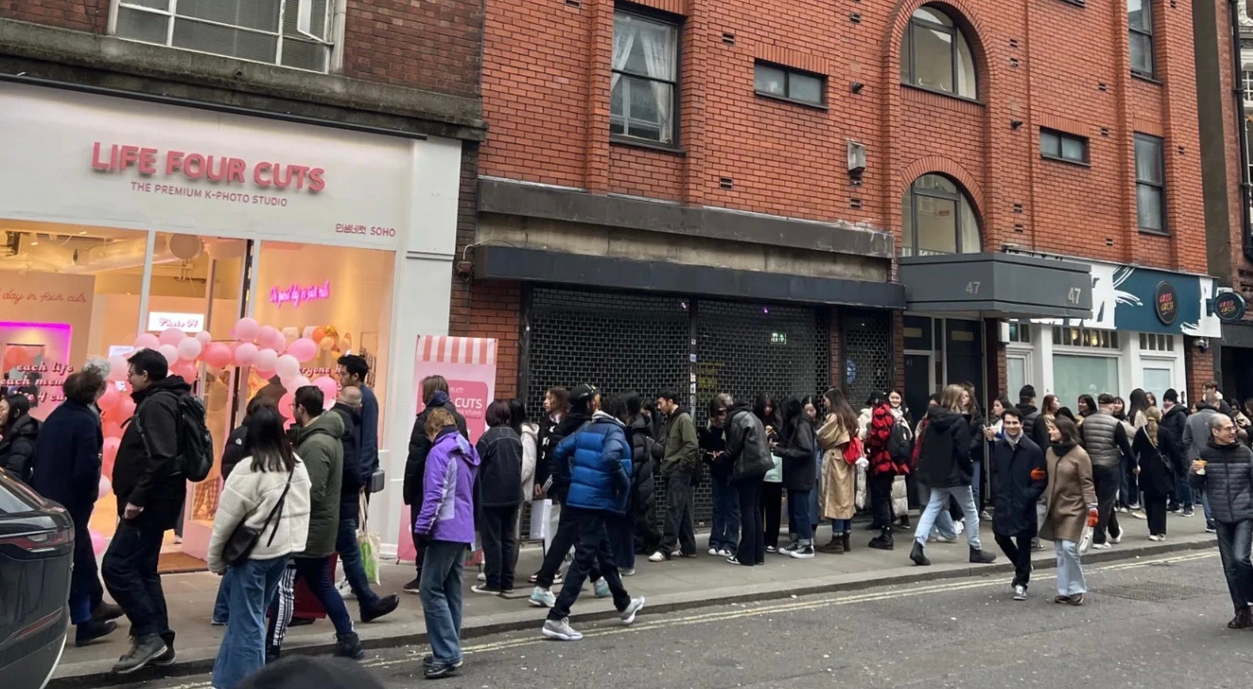 인생네컷 - by Deokhaeng Lee - Deokhaeng's Upwind