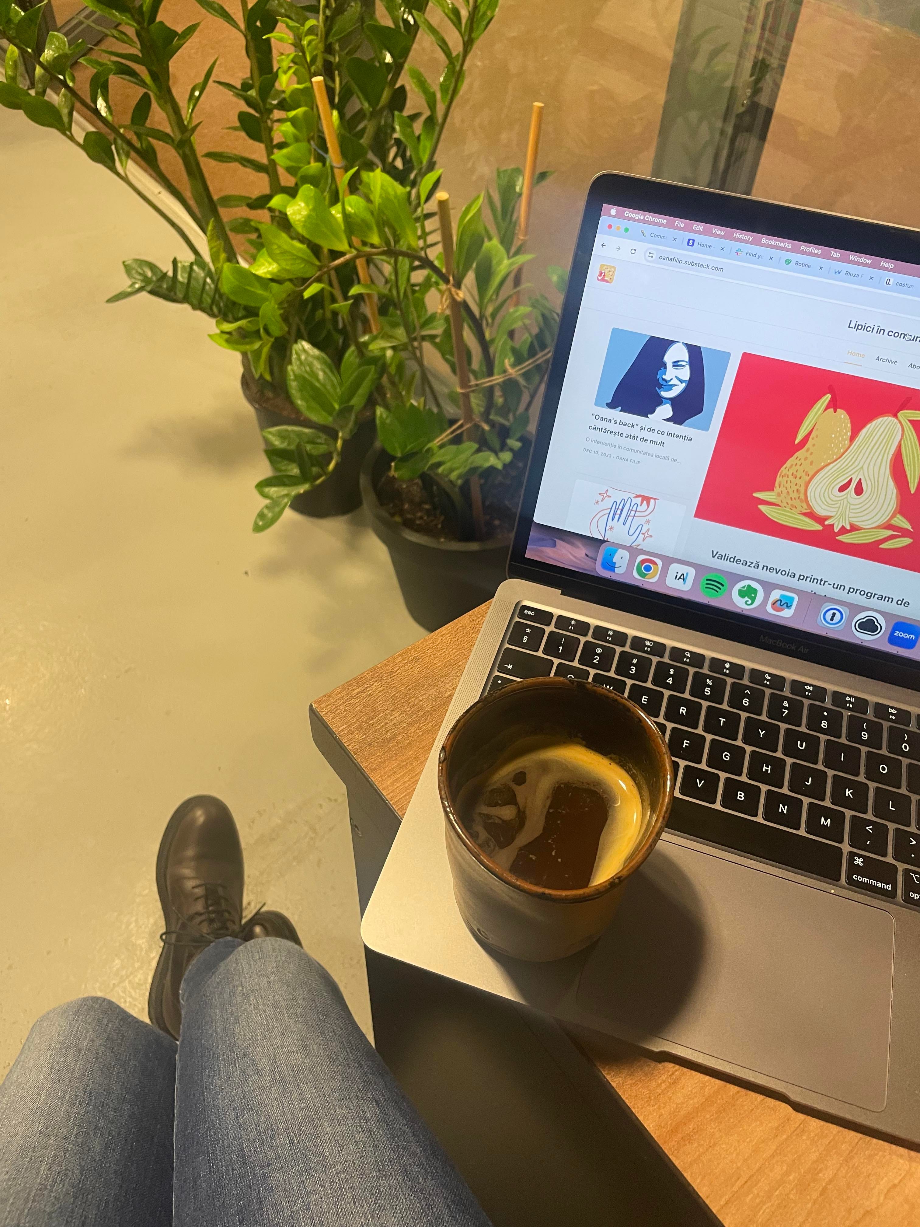 Program pentru community builders - by Oana Filip