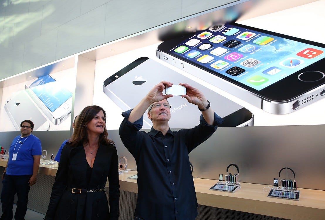 Apple's Product Launch Strategy: The Art of Building Anticipation