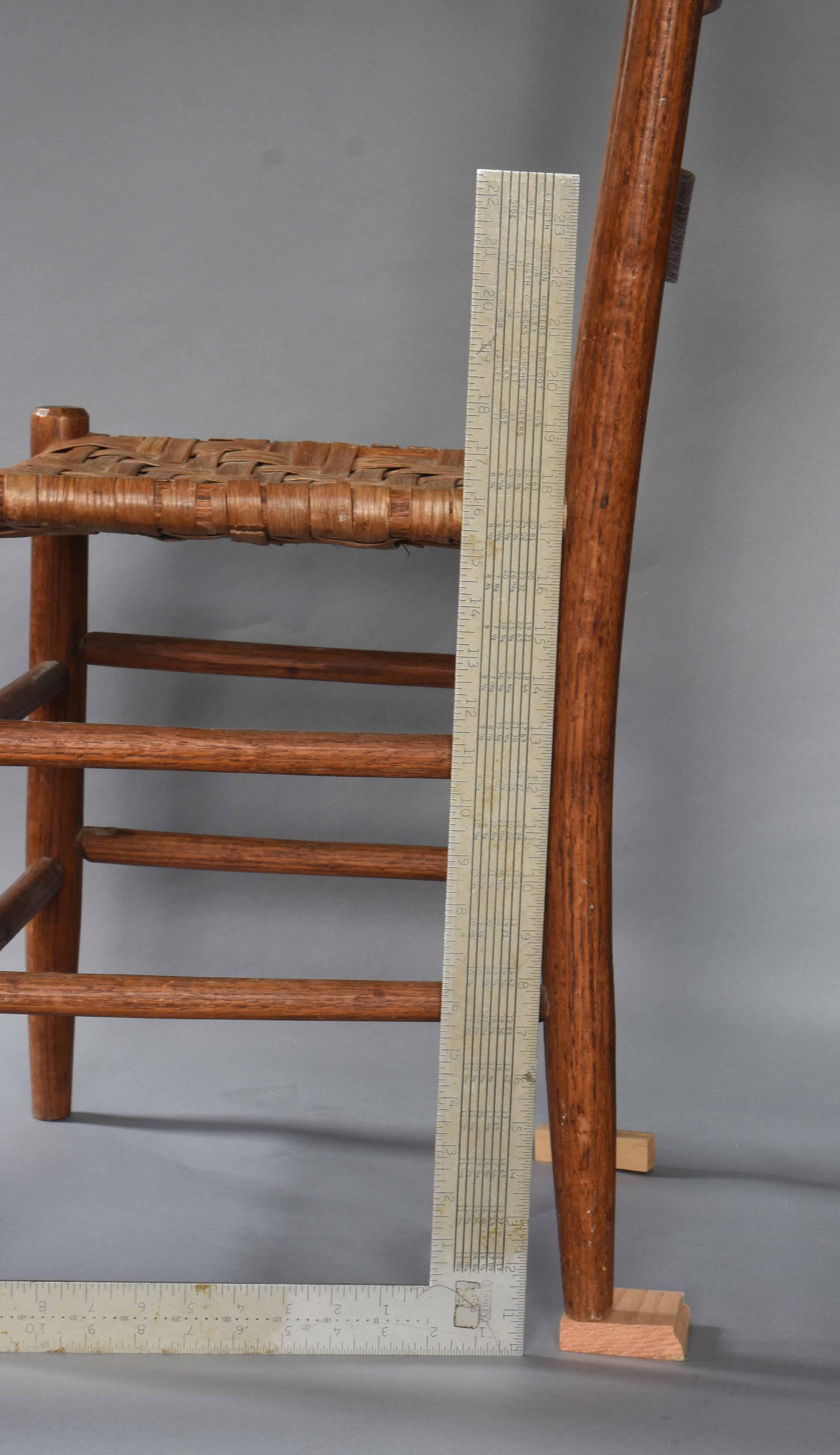 looking at a Dave Sawyer ladderback - by Peter Follansbee