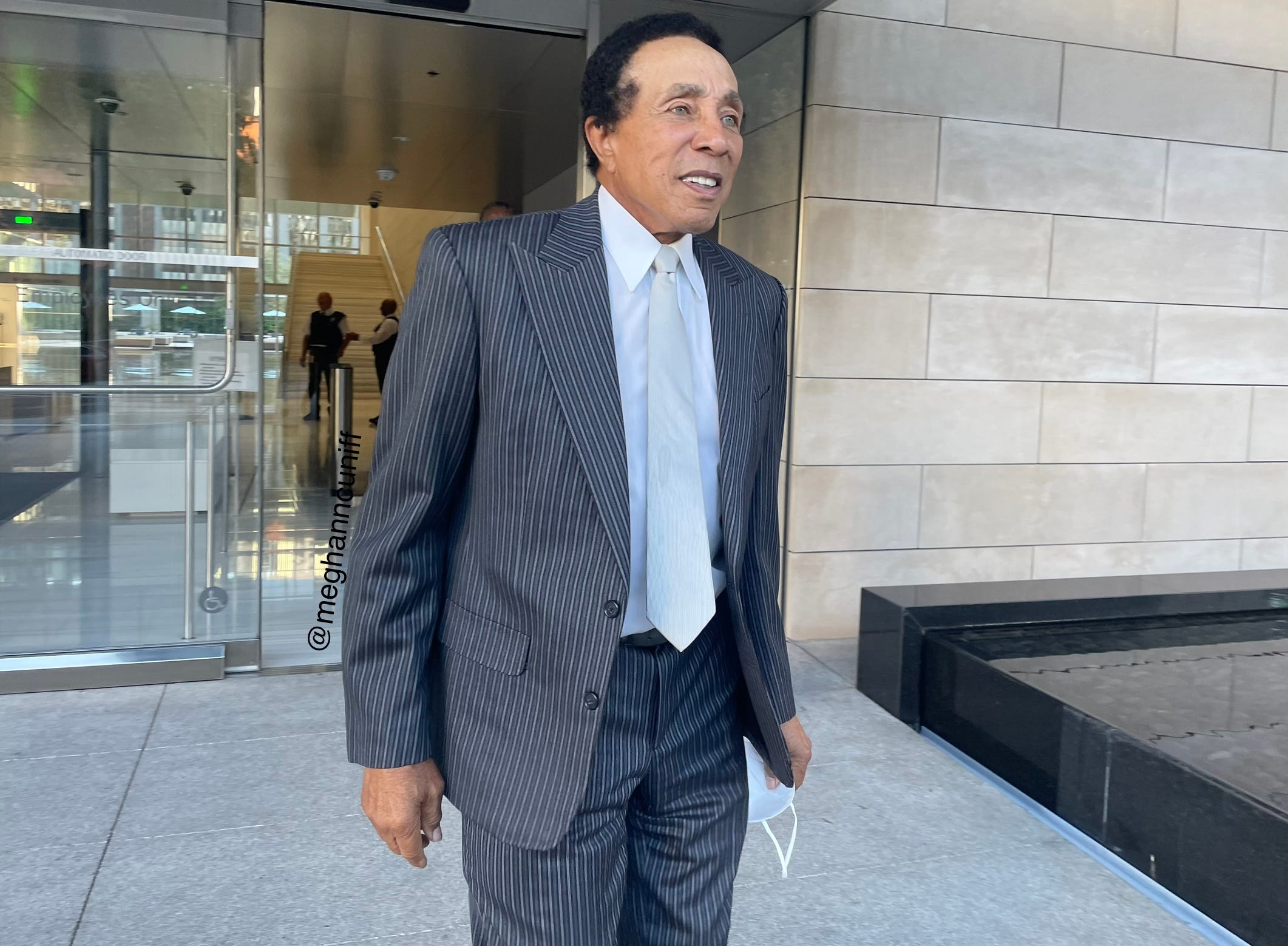 Smokey Robinson testifies in civil trial with Eric Podwall