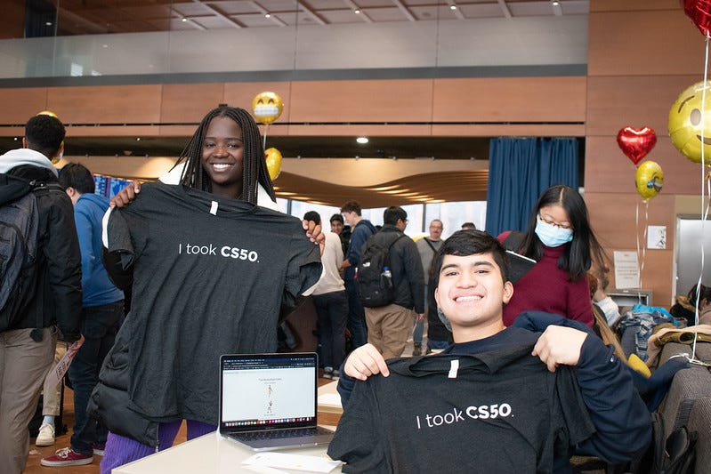 哈佛耶魯的資工入門通識課：CS50 - 生活中的程式