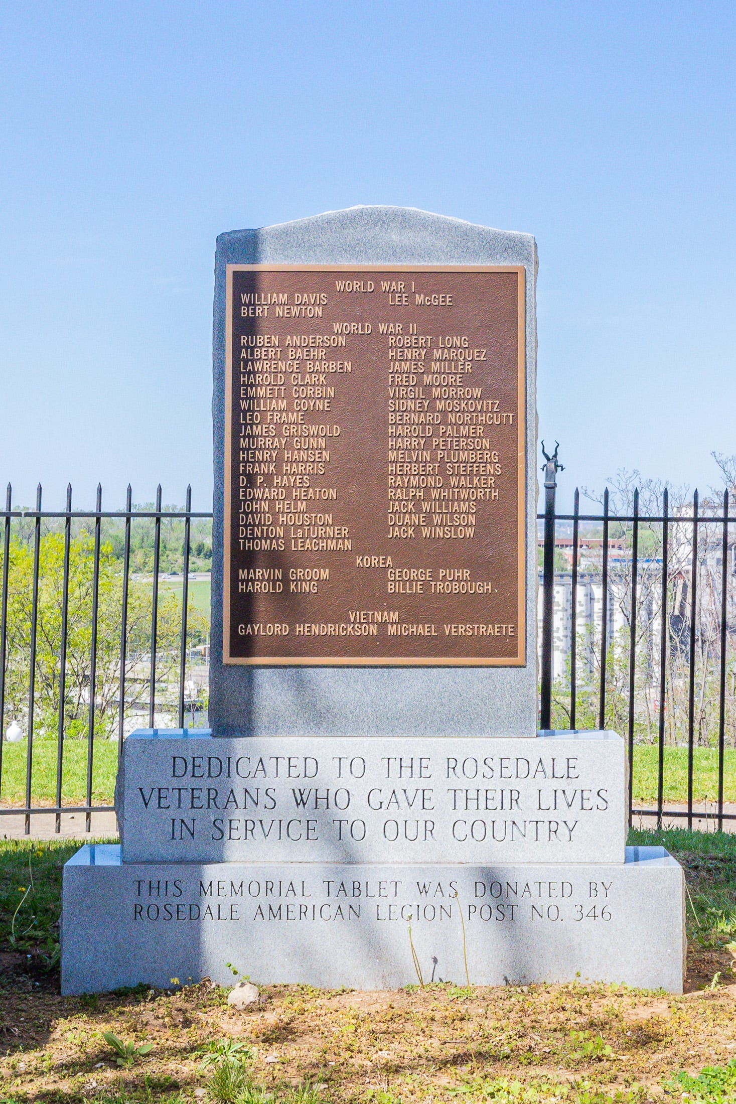The Rosedale WWI Memorial Arch