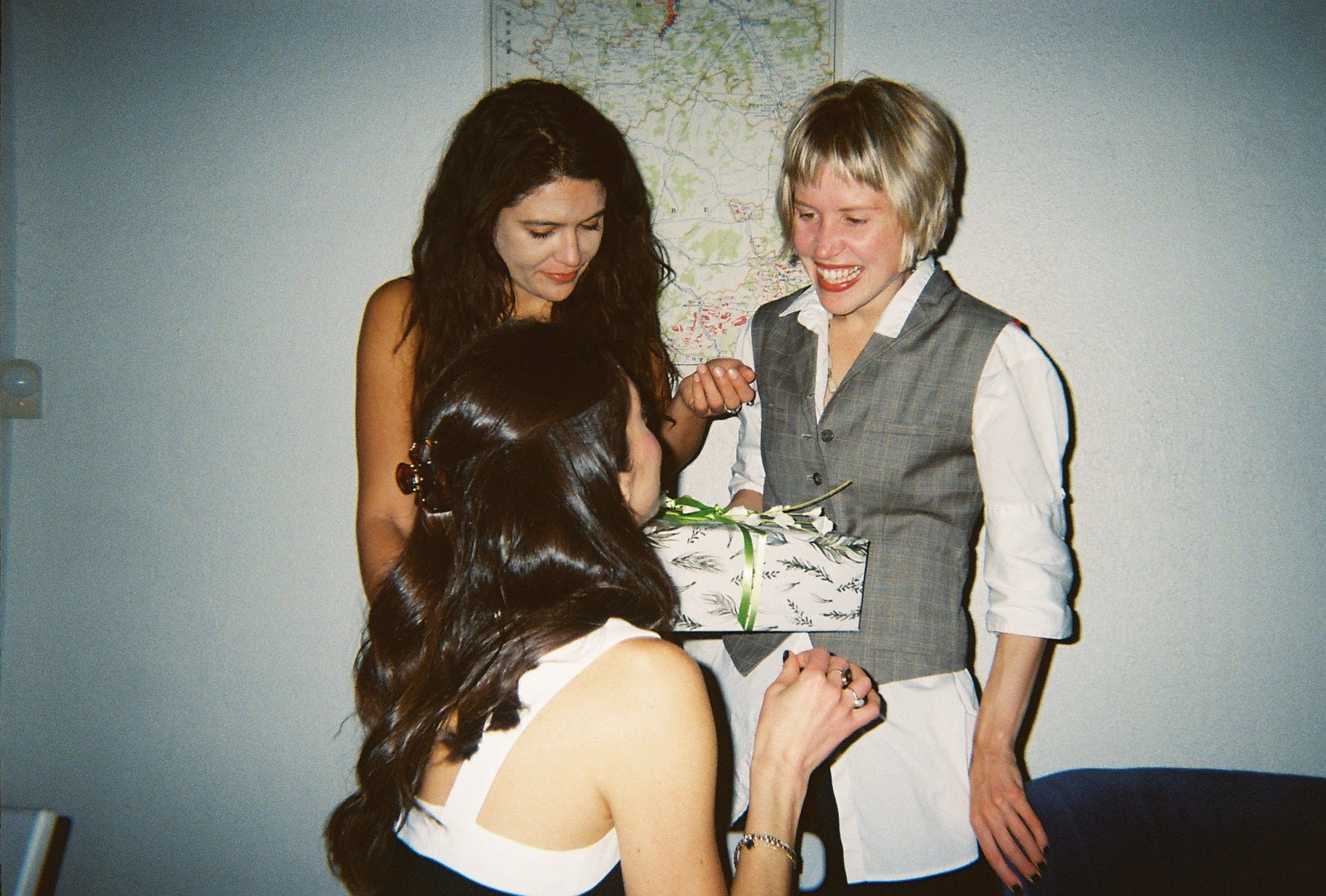 Happy birthday darling - by Edy Guy - Intertext