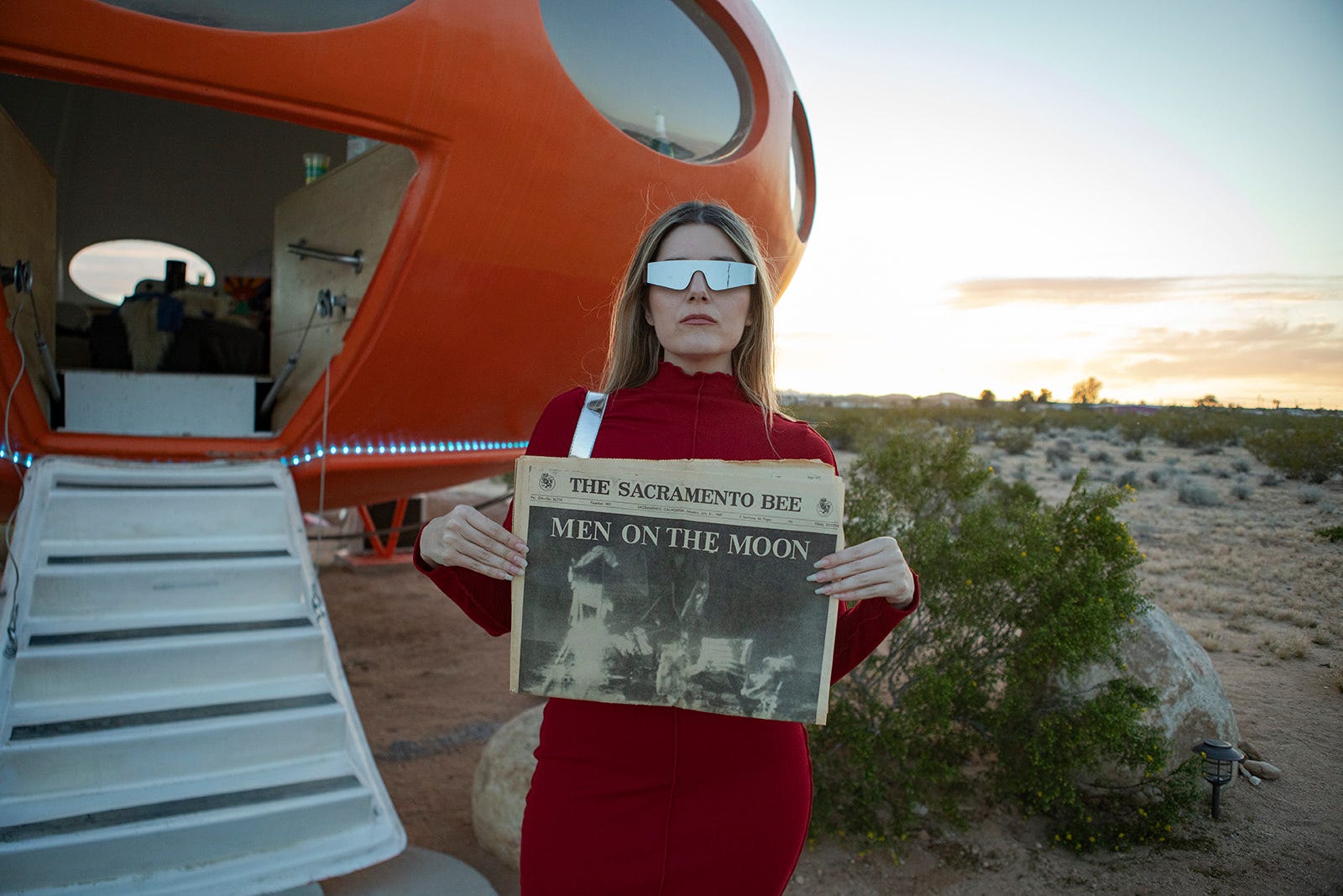 I Rented A Spaceship in the Middle of the Desert to Discuss MK Ultra ...