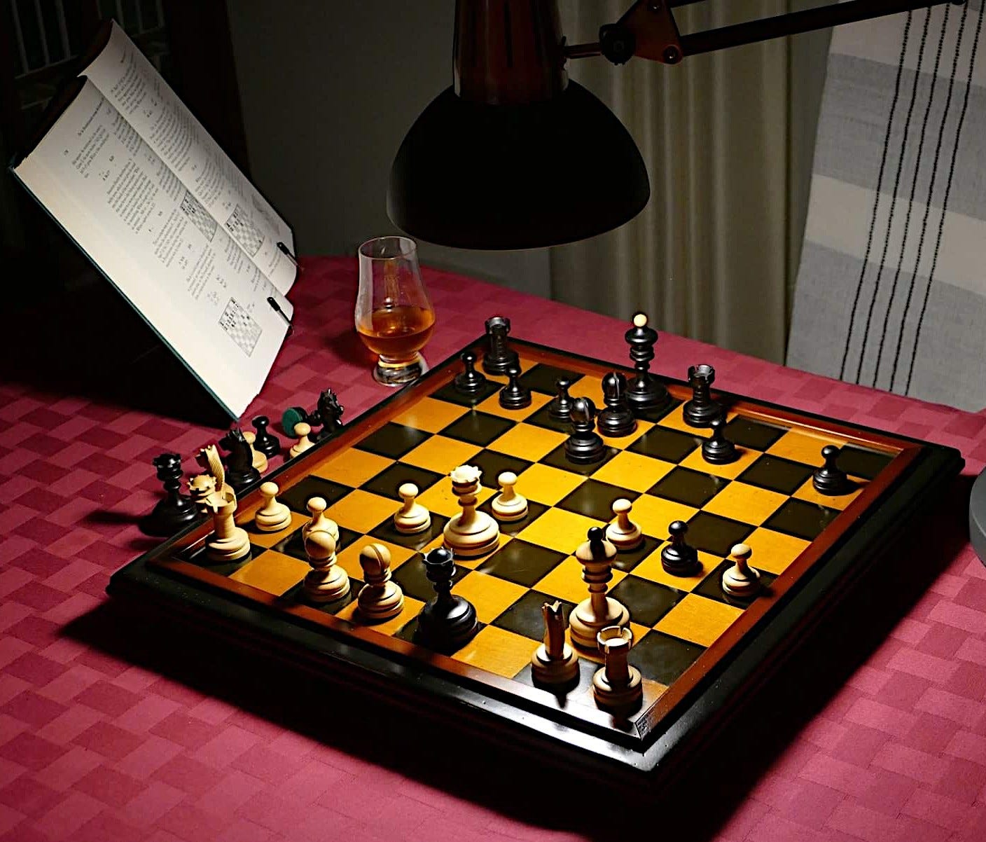 Knubbel chess set, Post #953/2023 - by Ed Yetman, III